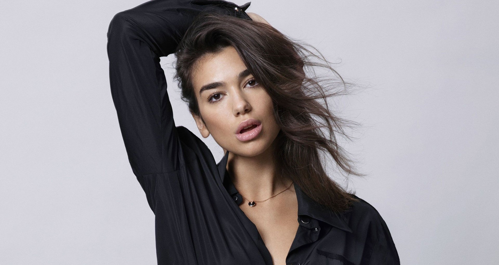 Dua Lipa: Stunning English Singer with Brown Eyes and Black Hair HD ...