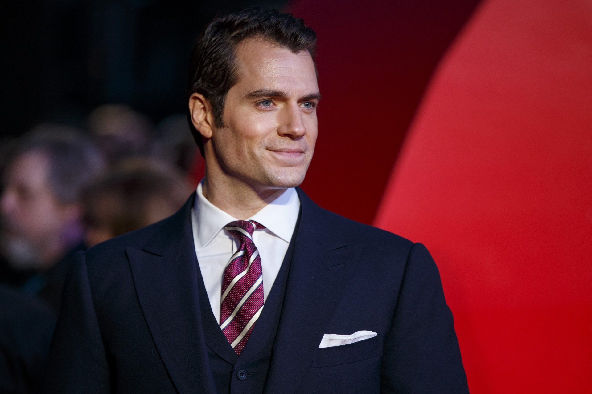 Download Blue Eyes Suit English Actor Celebrity Henry Cavill HD ...