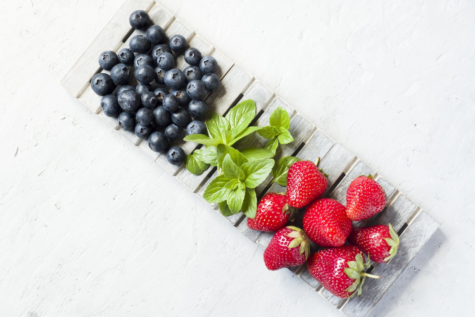 Download Still Life Fruit Strawberry Blueberry Food Berry 4k Ultra HD ...
