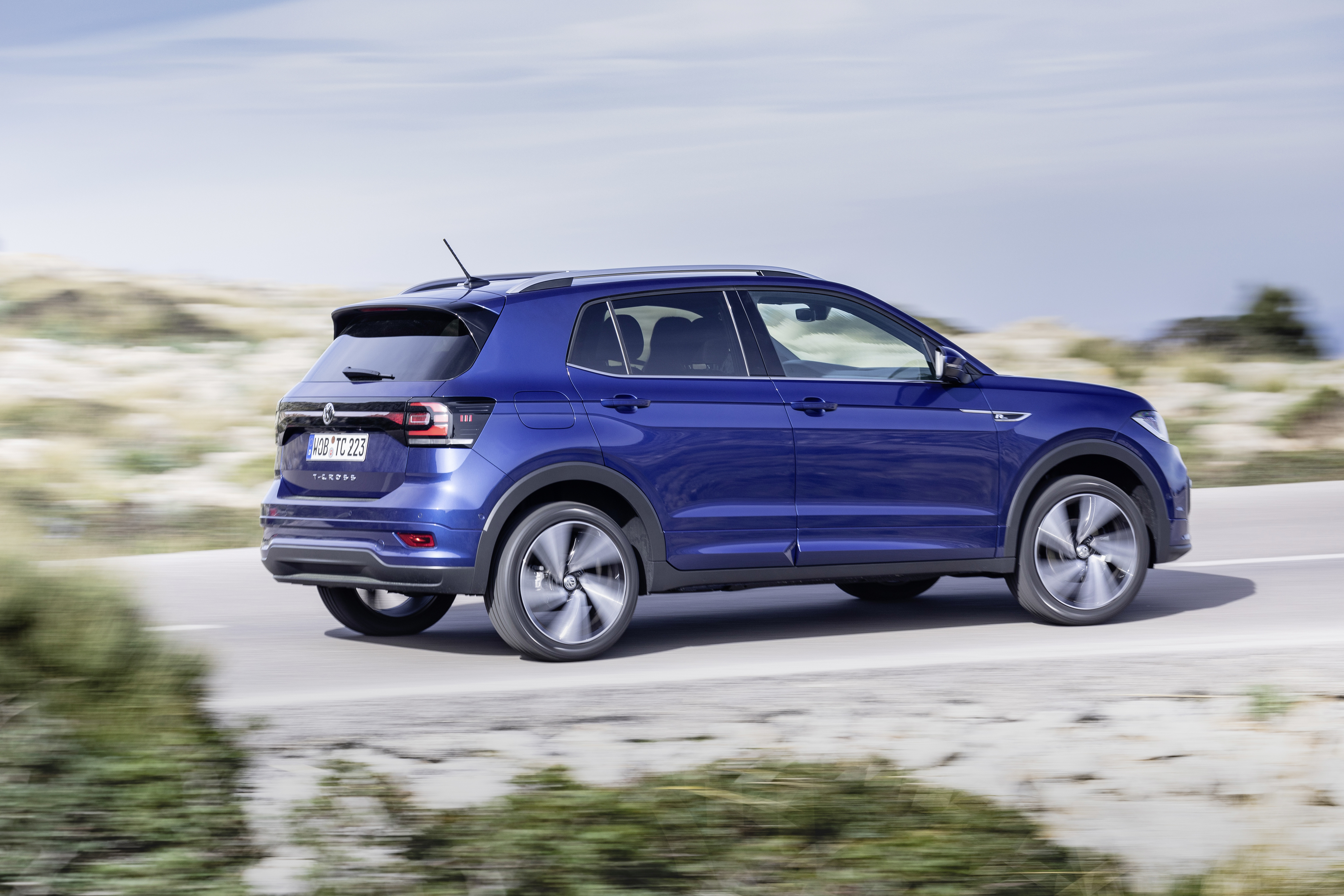 Download SUV Car Volkswagen Vehicle Volkswagen T-Cross 4k Ultra HD ...