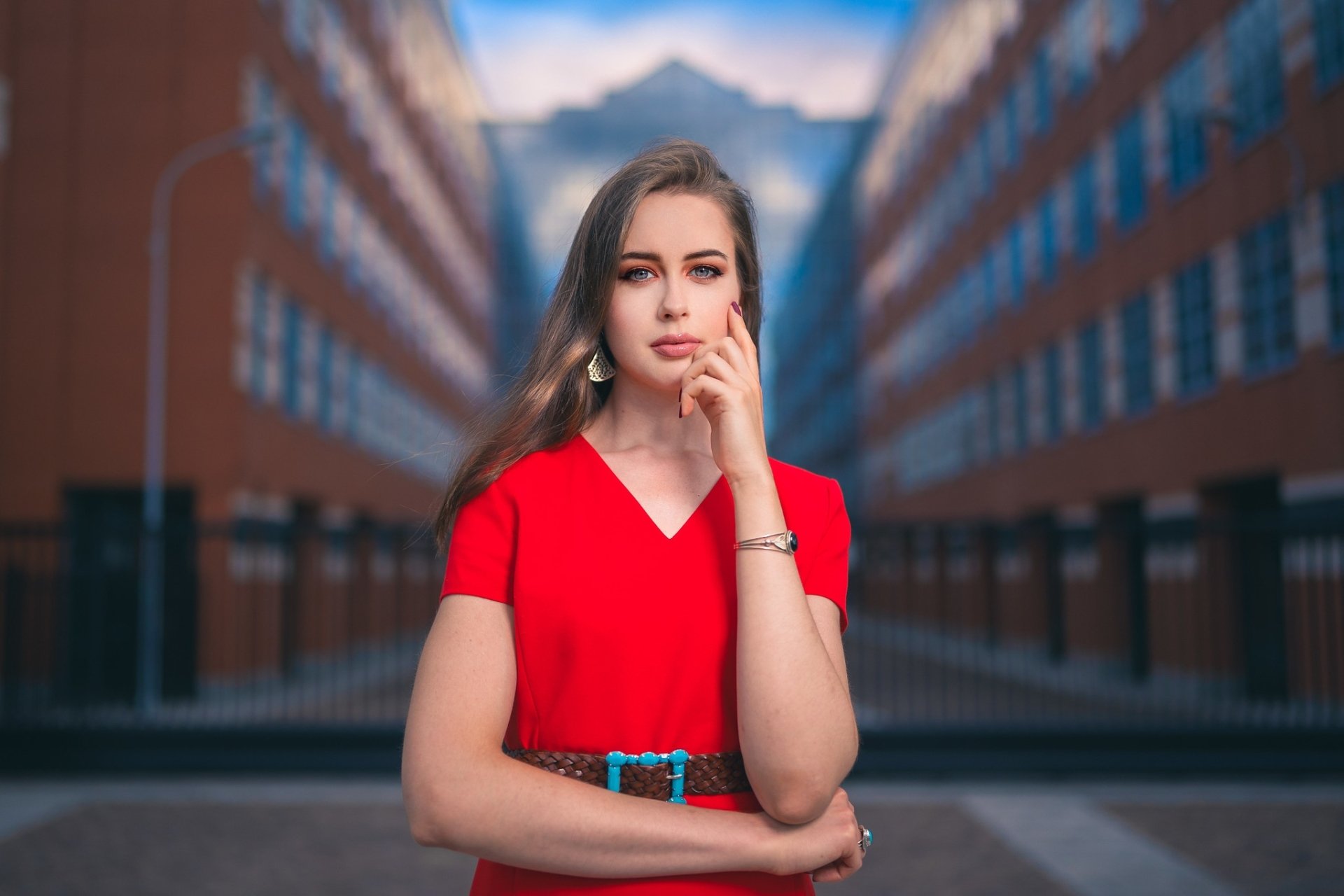 Download Blue Eyes Brunette Depth Of Field Woman Model HD Wallpaper