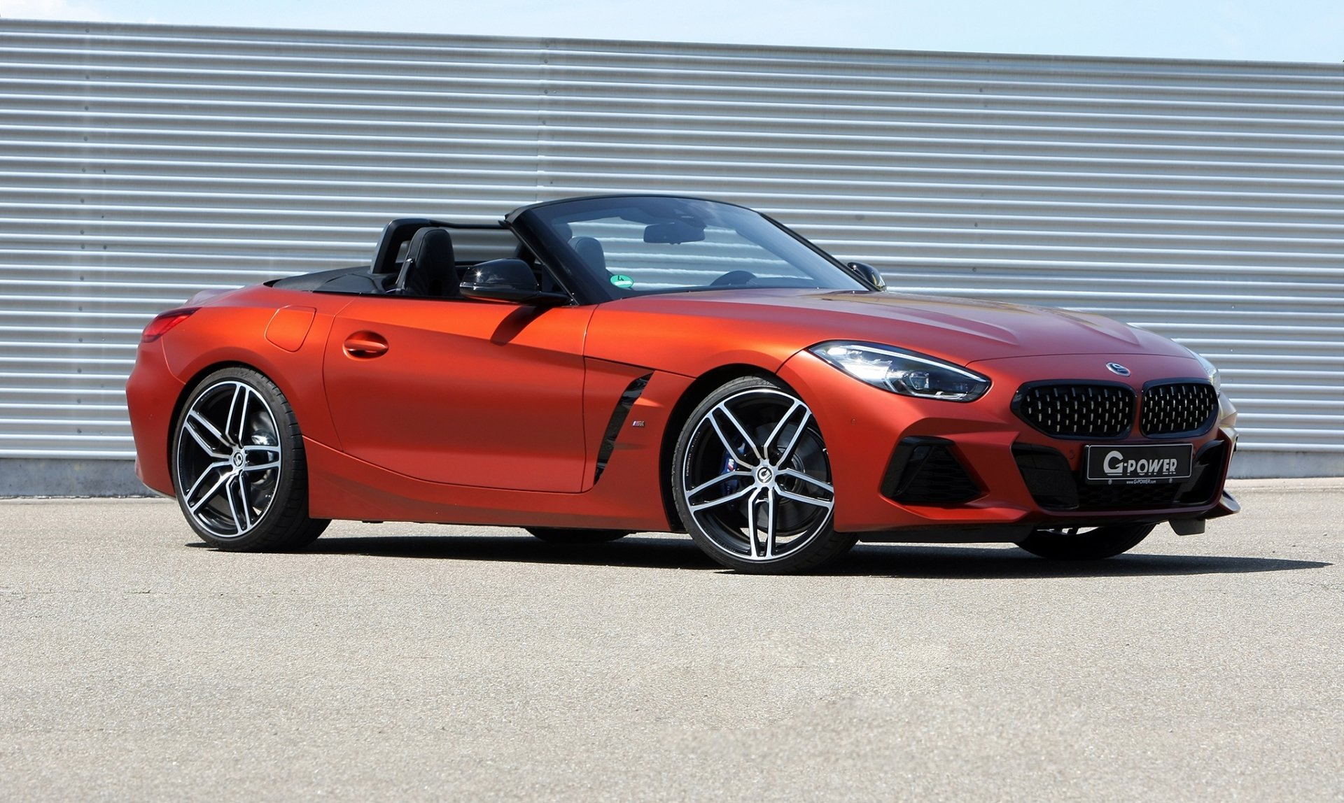 Download Orange Car BMW Car Vehicle BMW Z4 HD Wallpaper | 2048x1225 ...