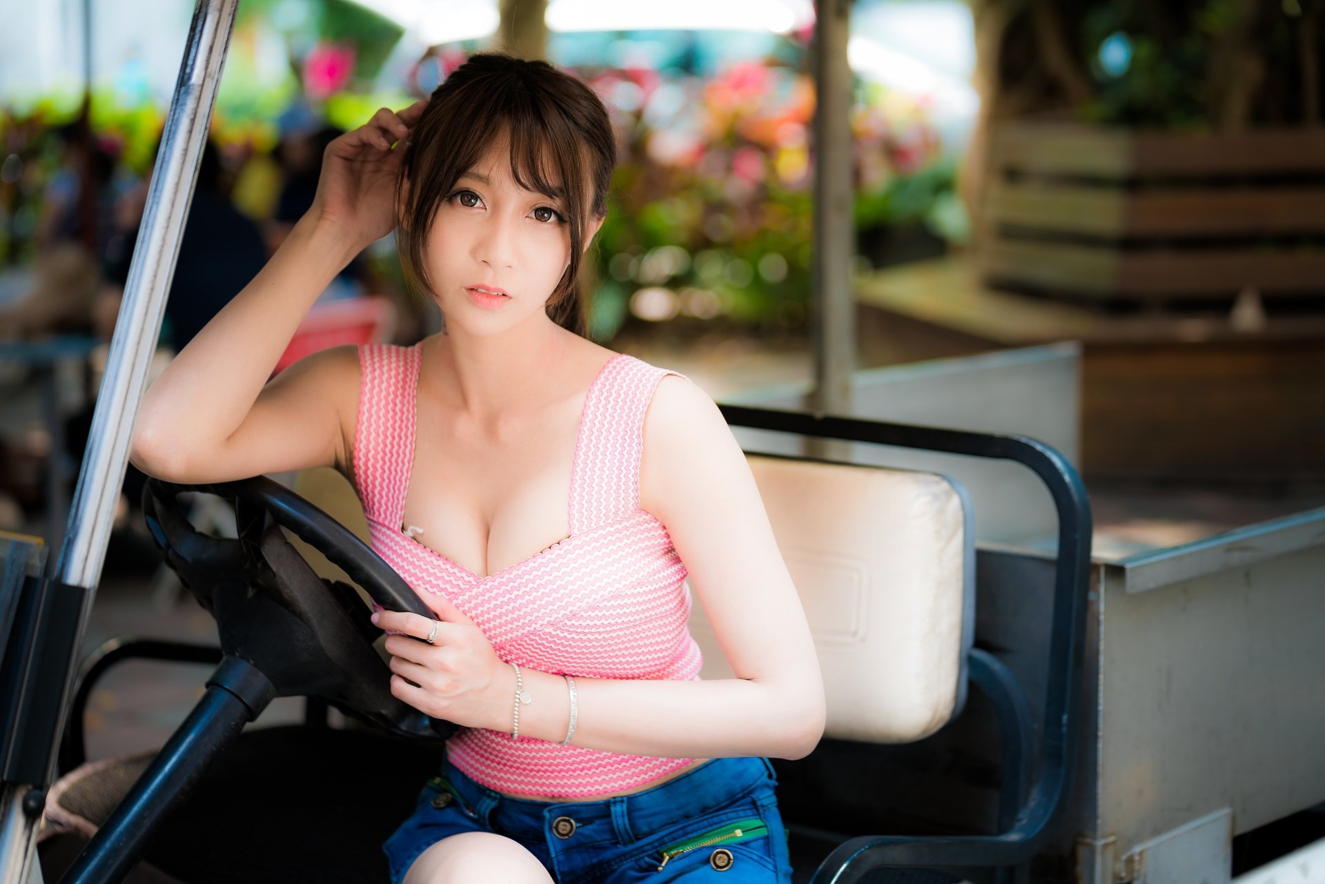 Download Brunette Depth Of Field Model Woman Asian 4k Ultra Hd Wallpaper