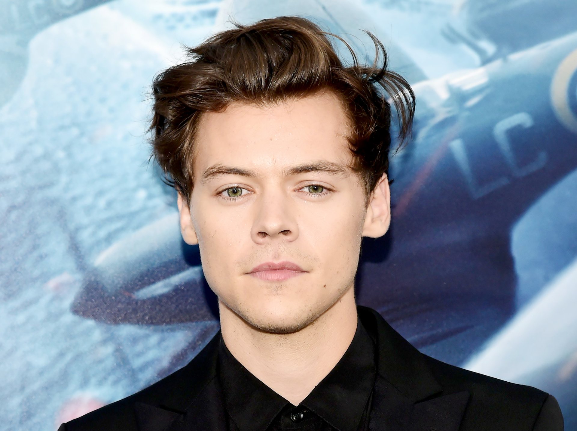 Download English Singer Music Harry Styles HD Wallpaper
