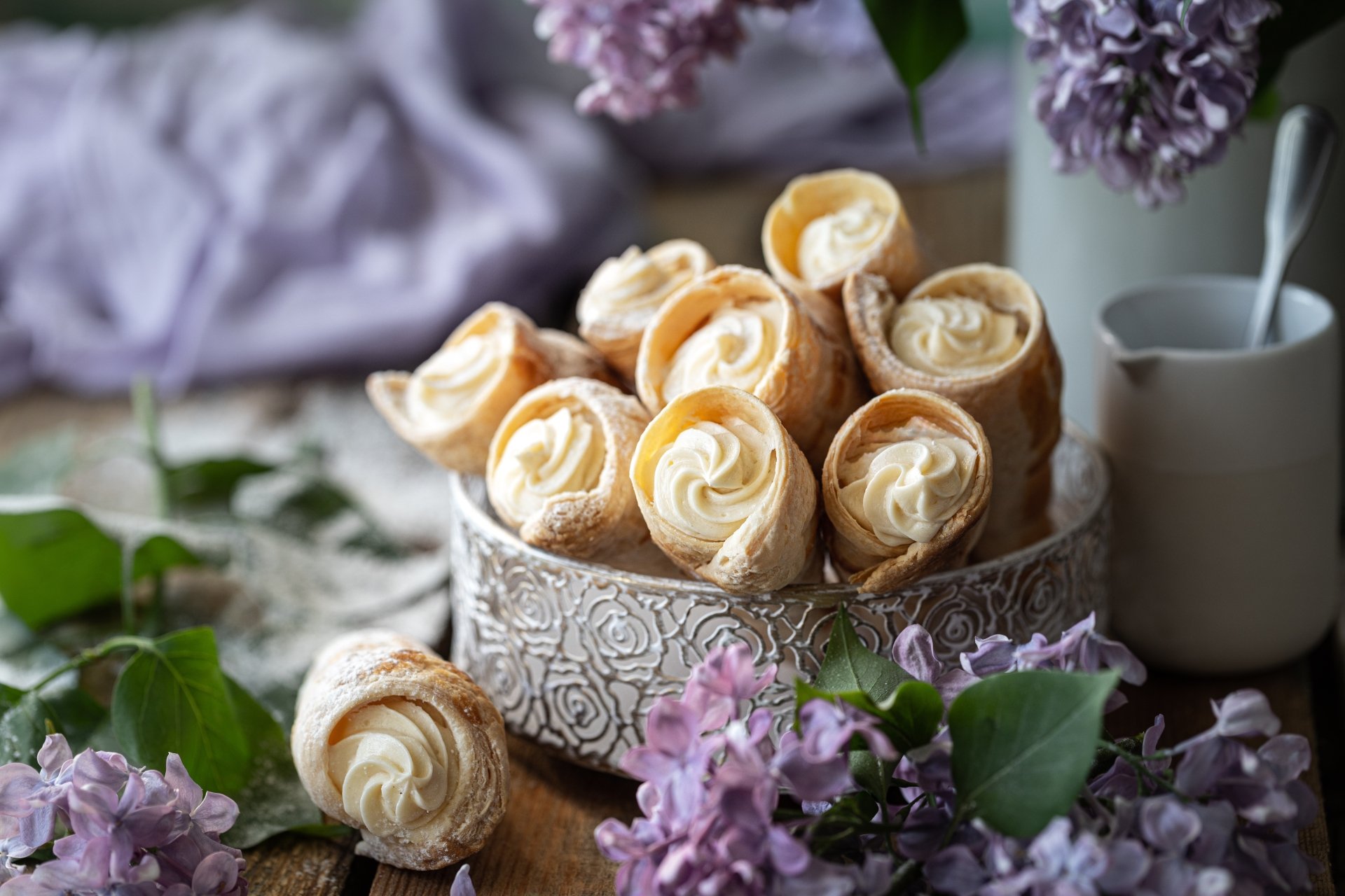Download Pastry Lilac Still Life Food Dessert 4k Ultra HD Wallpaper ...