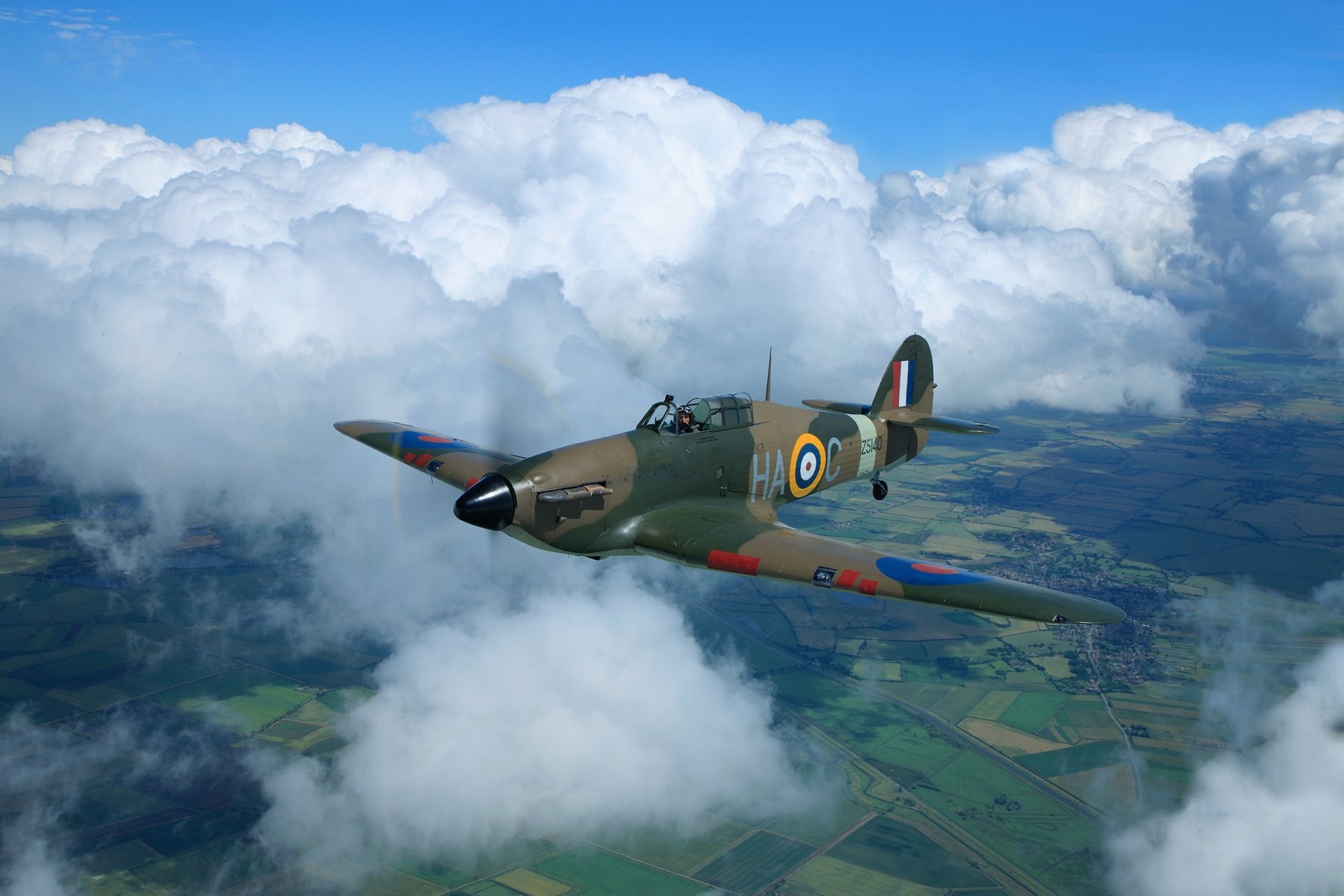 Hawker Hurricane Warplane Soaring High – HD Military Aircraft Wallpaper