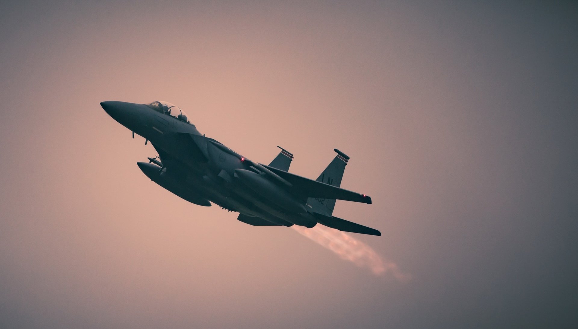 Download Military McDonnell Douglas F-15 Eagle HD Wallpaper | 1920x1093 ...