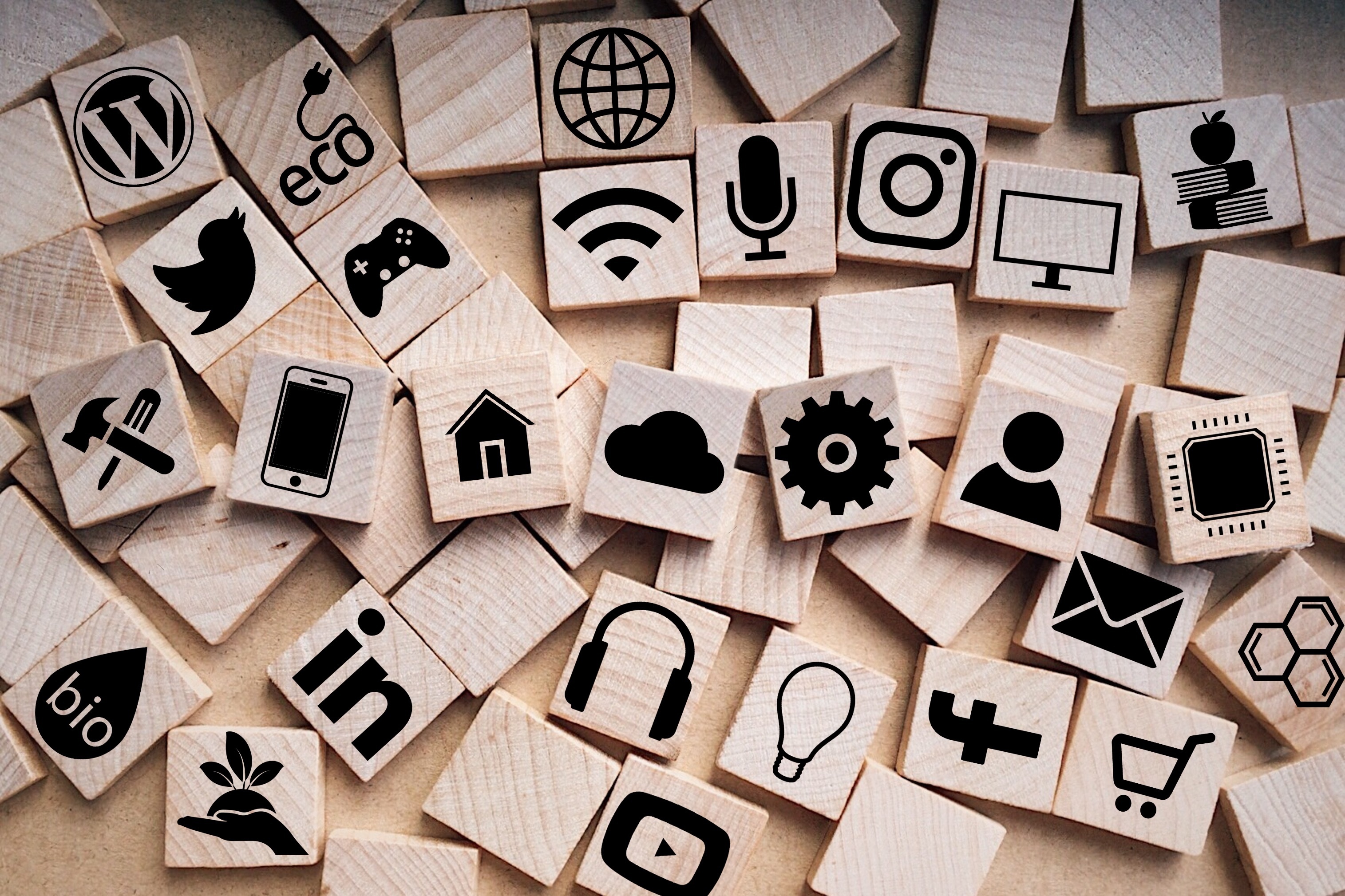 Download Internet Technology Social Media HD Wallpaper Download Internet Technology Social Media HD Wallpaper