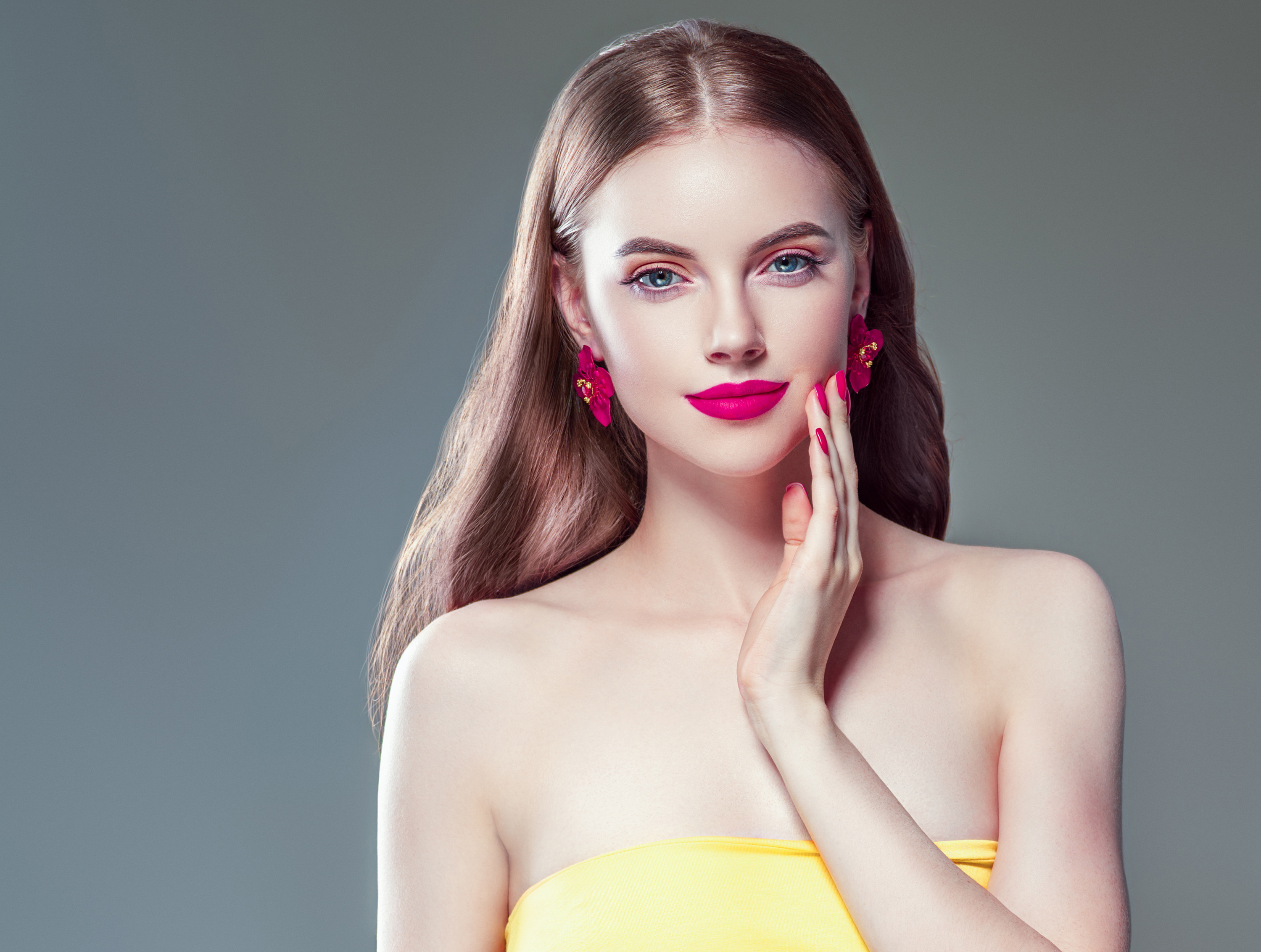 Download Blue Eyes Brunette Lipstick Woman Model Hd Wallpaper