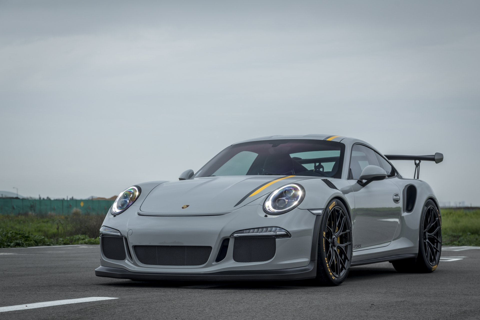 Download Silver Car Car Porsche Porsche 911 Vehicle Porsche 911 GT3 4k ...