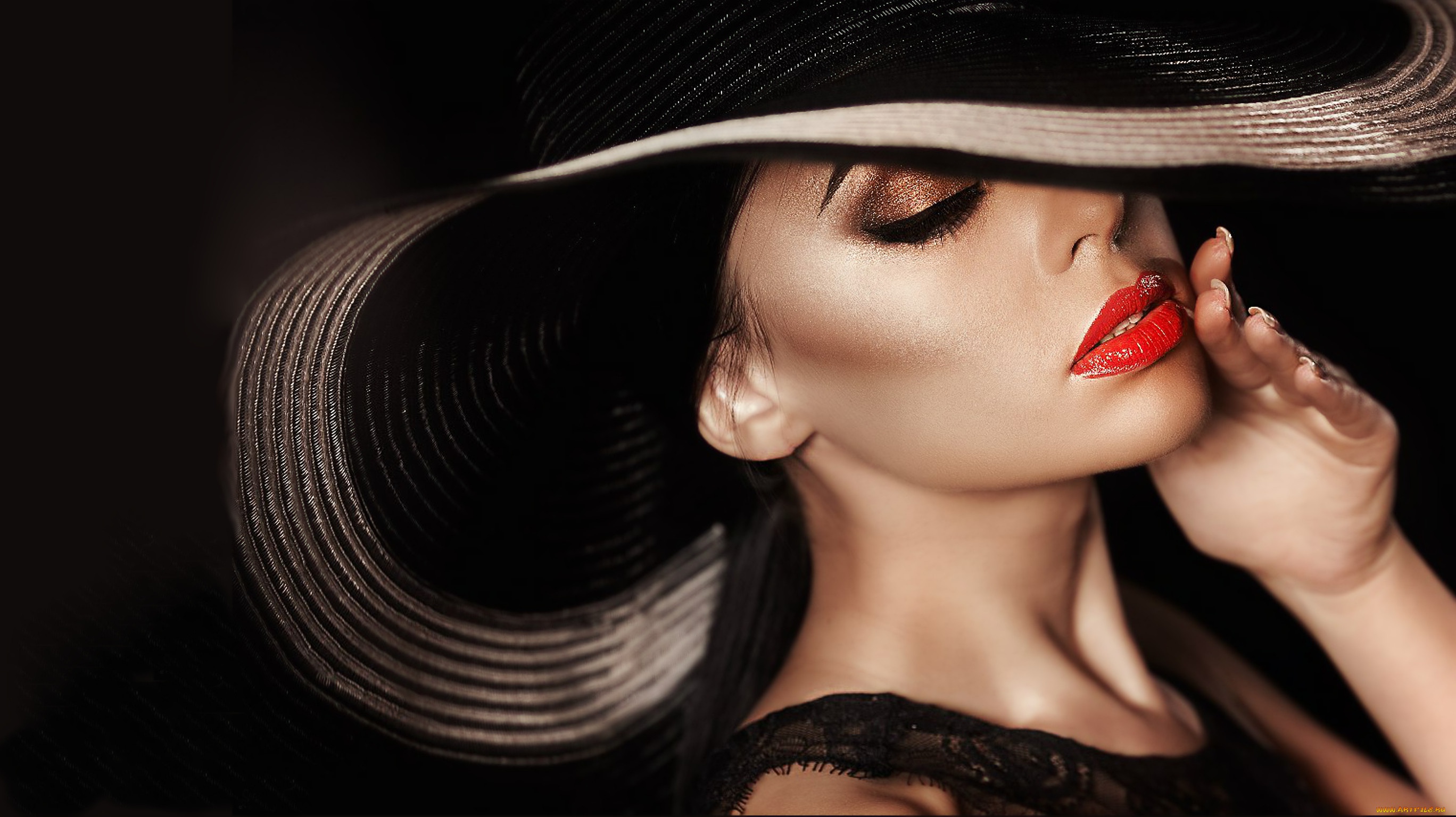 Women Face HD Wallpaper