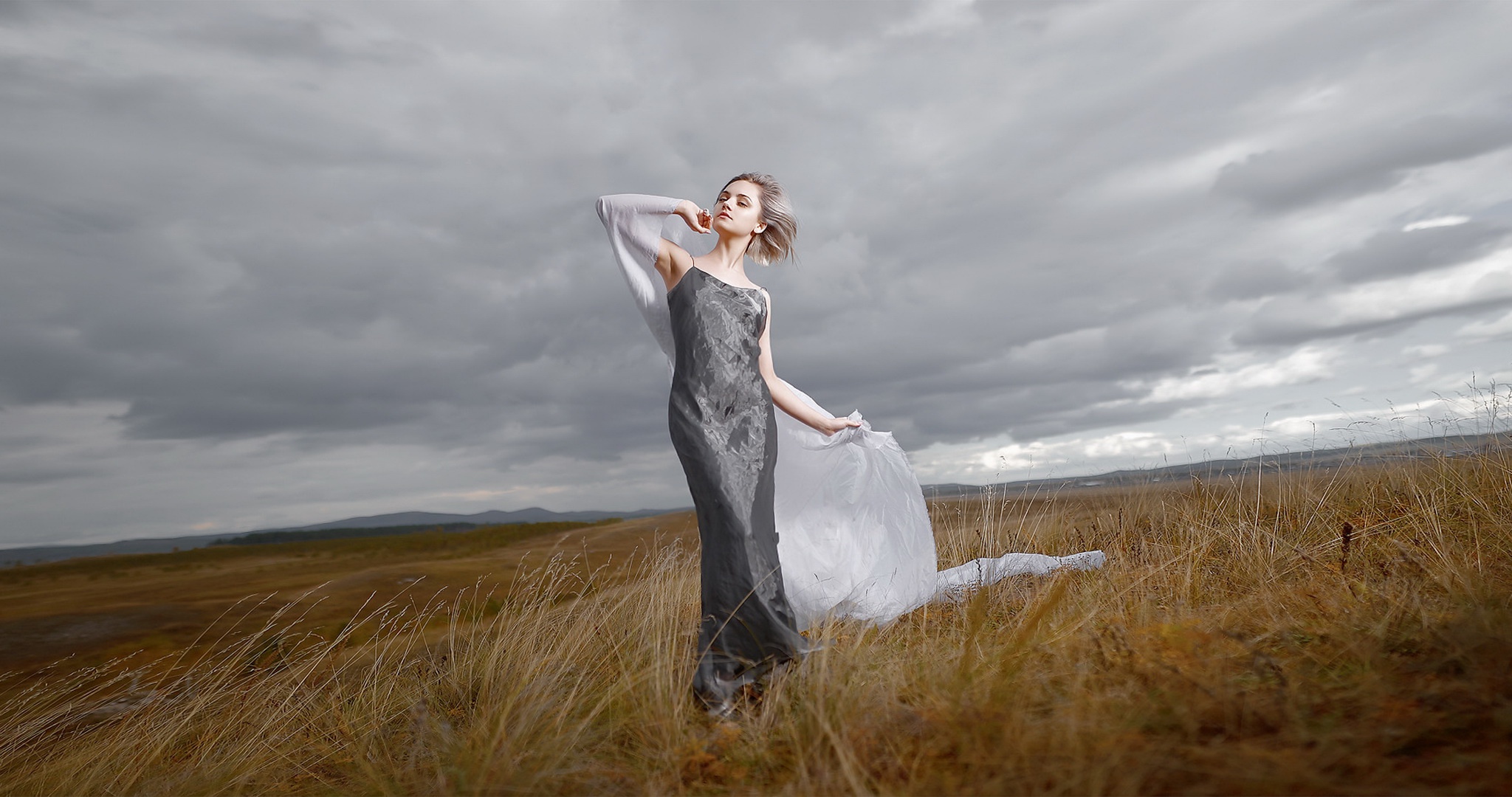 Download Woman Model HD Wallpaper