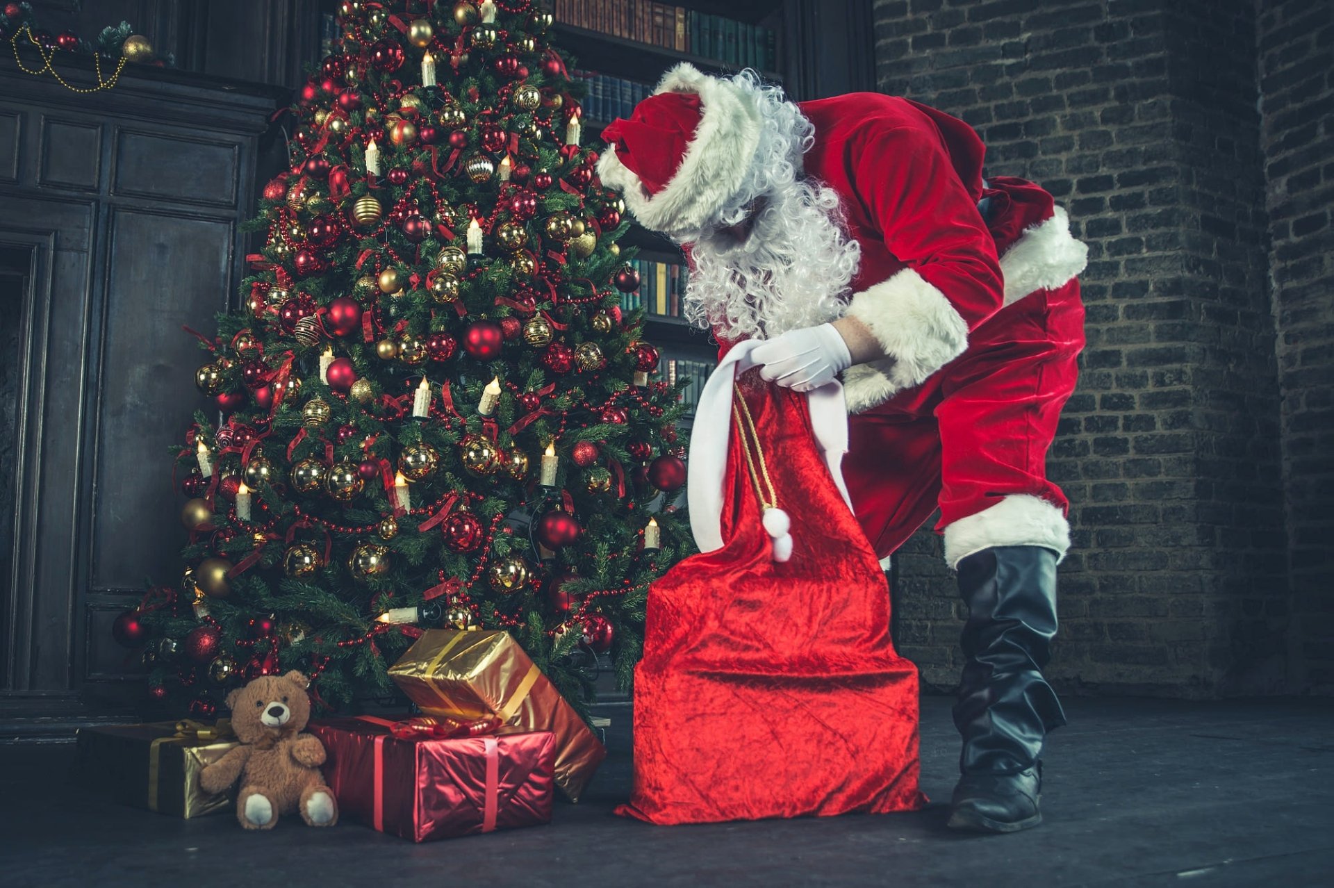 Download Santa Christmas Tree Gift Holiday Christmas HD Wallpaper ...
