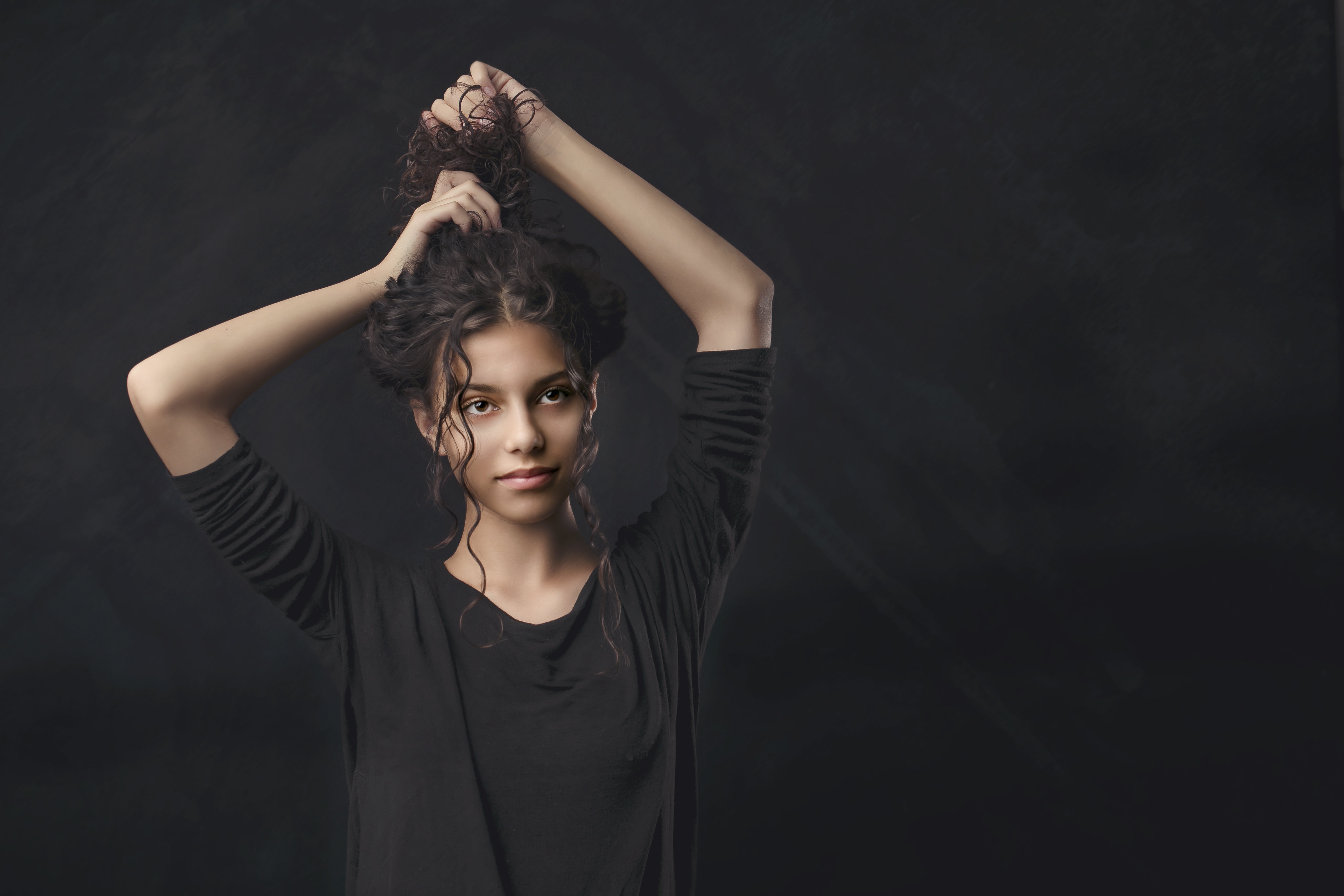 Download Brown Eyes Brunette Woman Model 4k Ultra HD Wallpaper