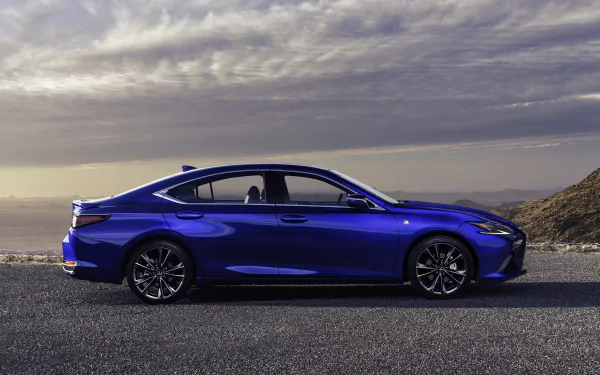 [10+] Lexus ES Wallpapers