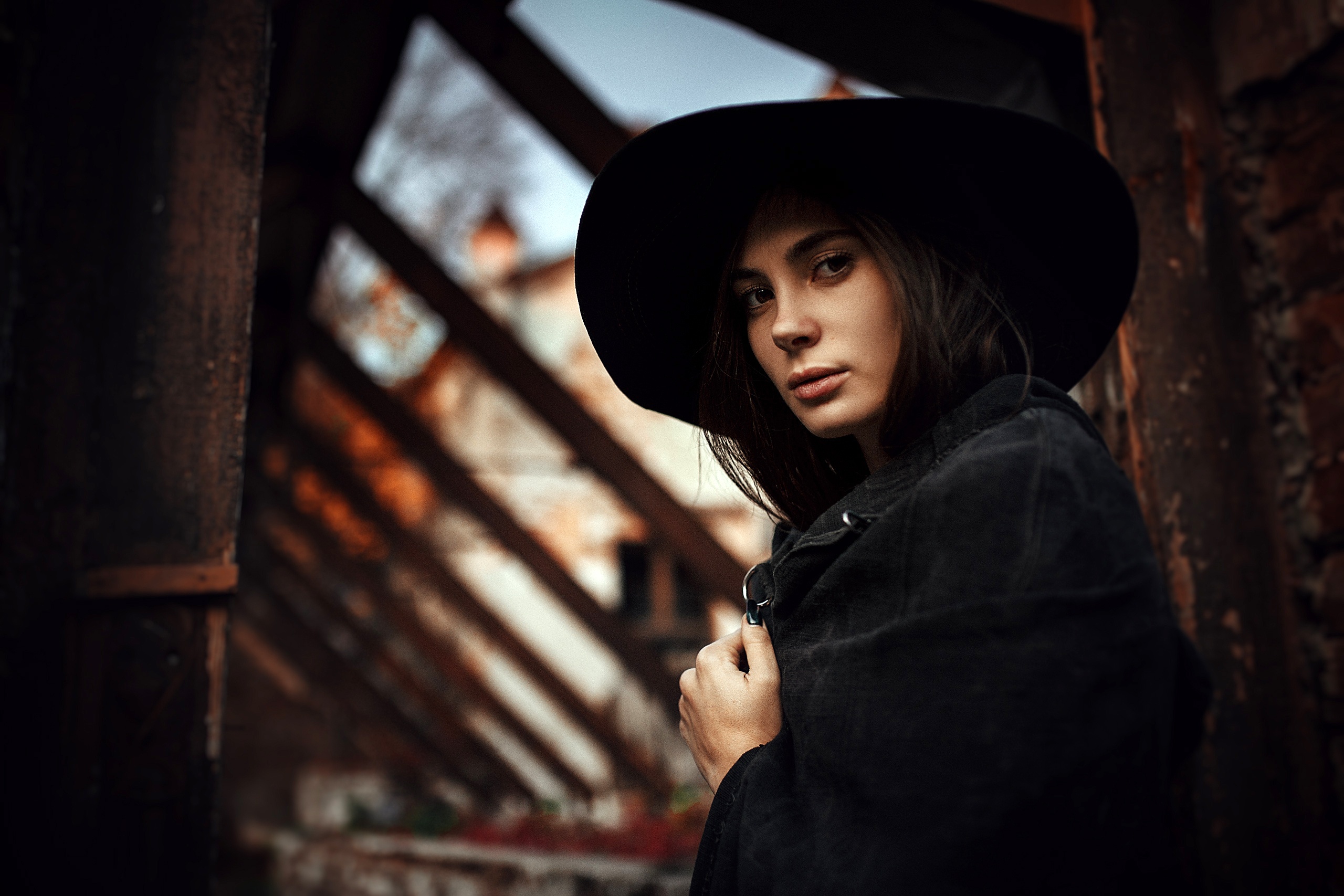 Download Hat Depth Of Field Woman Model HD Wallpaper