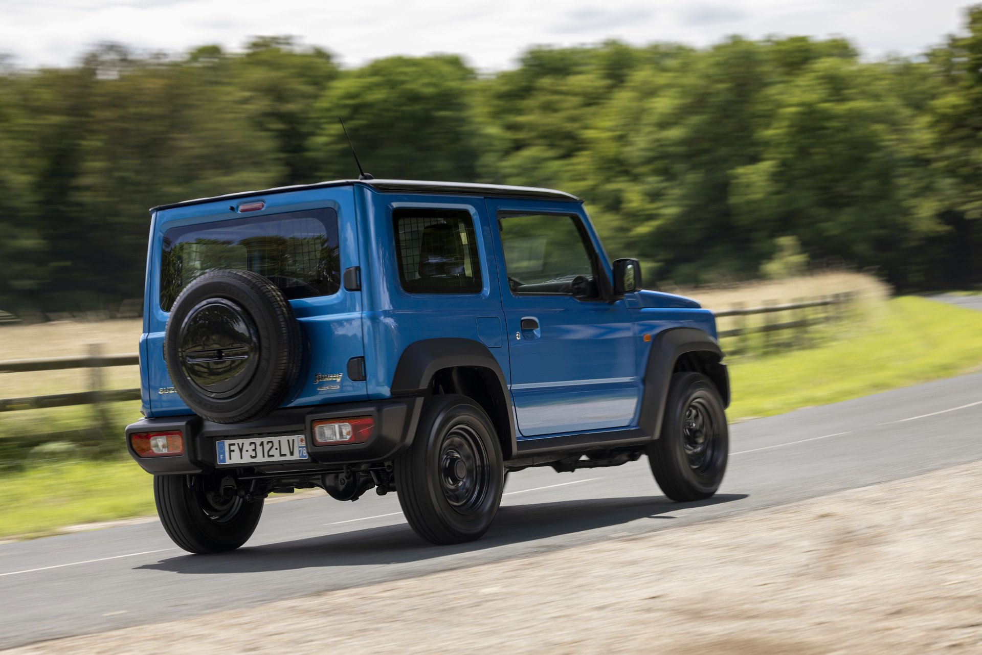 Suzuki Jimny - Desktop Wallpapers, Phone Wallpaper, PFP, Gifs, and More!