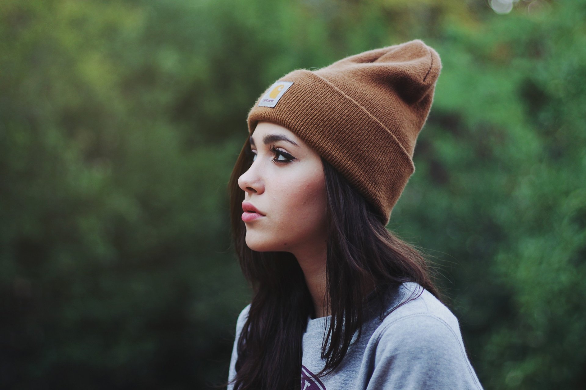 Download Brunette Hat Woman Model HD Wallpaper | 2048x1365 | Wallpaper ...
