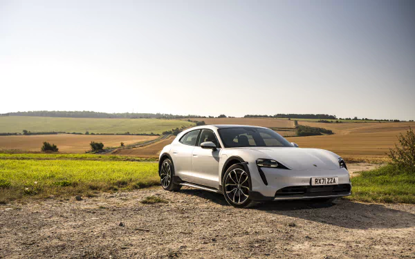 [860+] White Car 4k Wallpapers