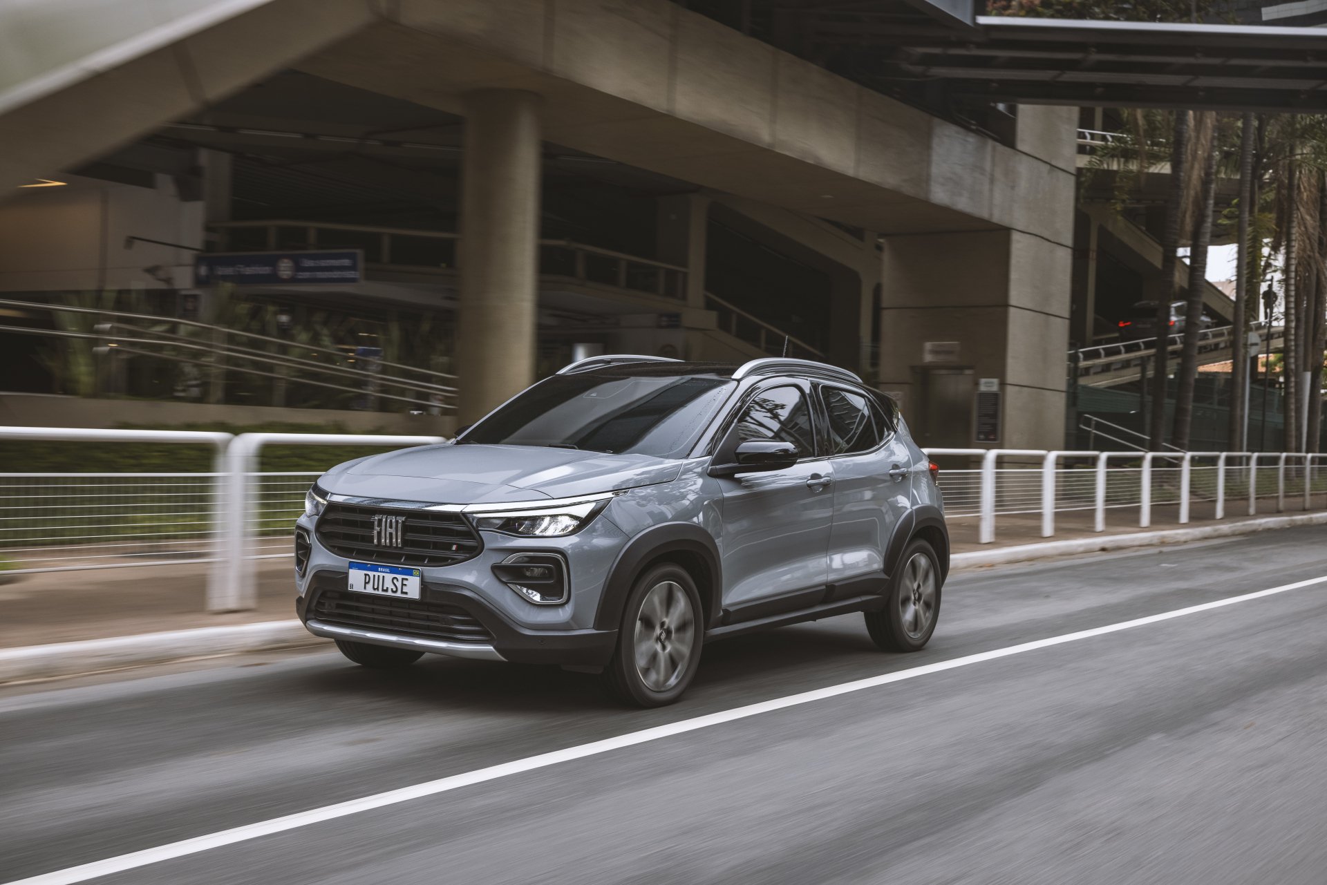 Download SUV Vehicle Fiat Pulse Impetus Turbo 200 8k Ultra HD Wallpaper