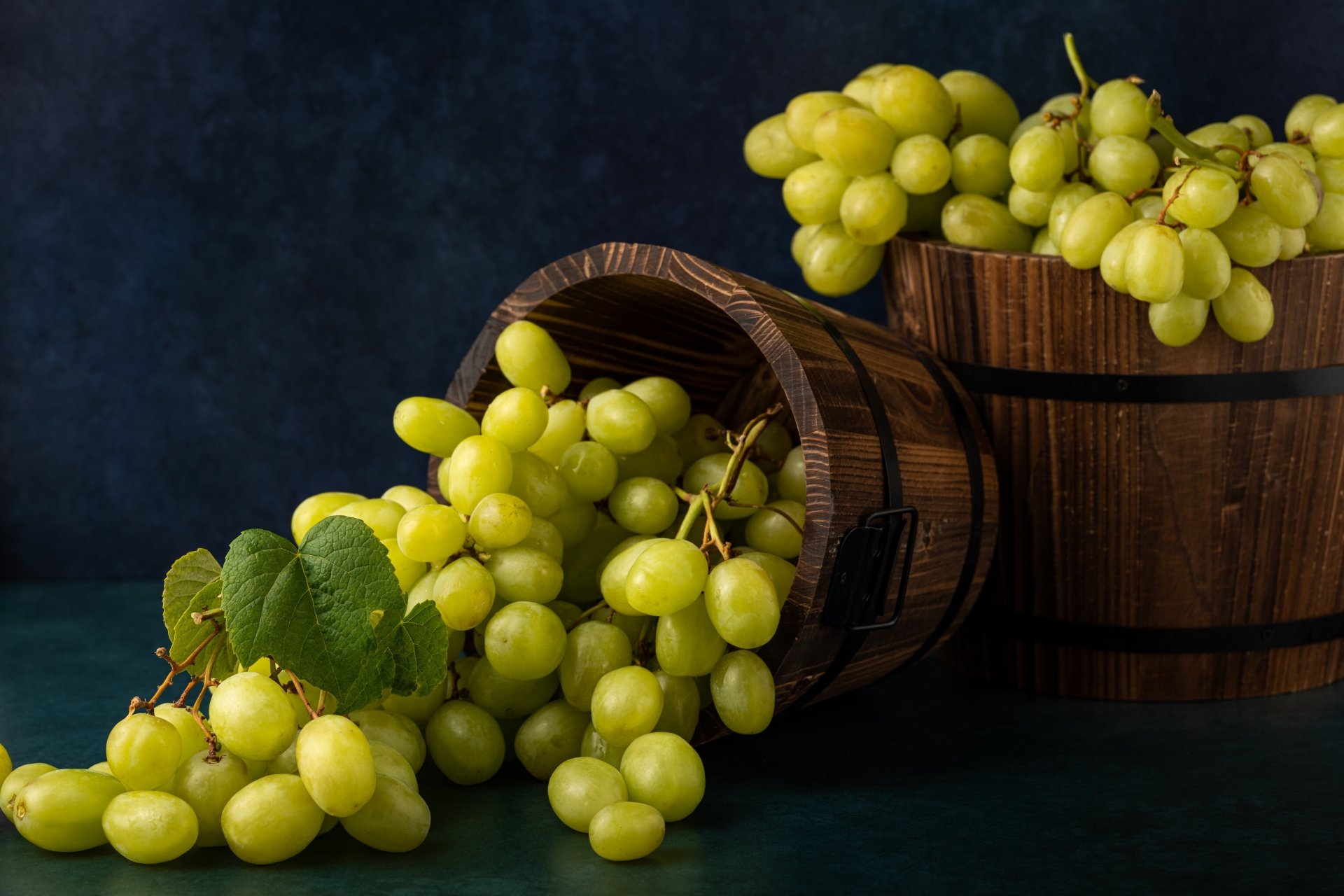 Download Food Grapes 4k Ultra HD Wallpaper