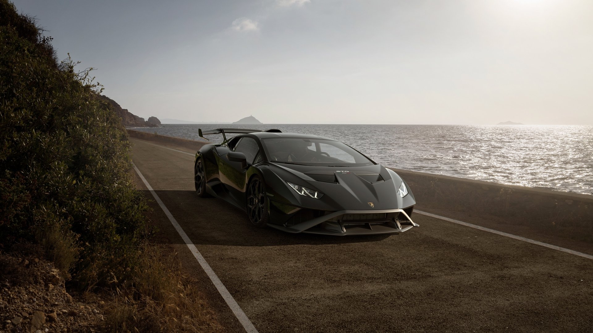 Download Vehicle Lamborghini Huracán STO 4k Ultra HD Wallpaper