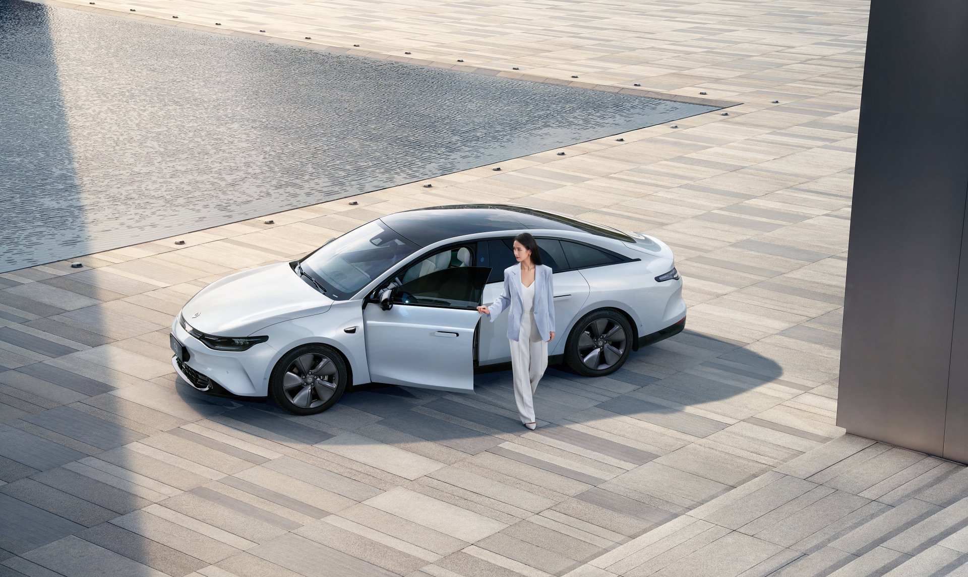 Download Vehicle Leap C01 4k Ultra HD Wallpaper