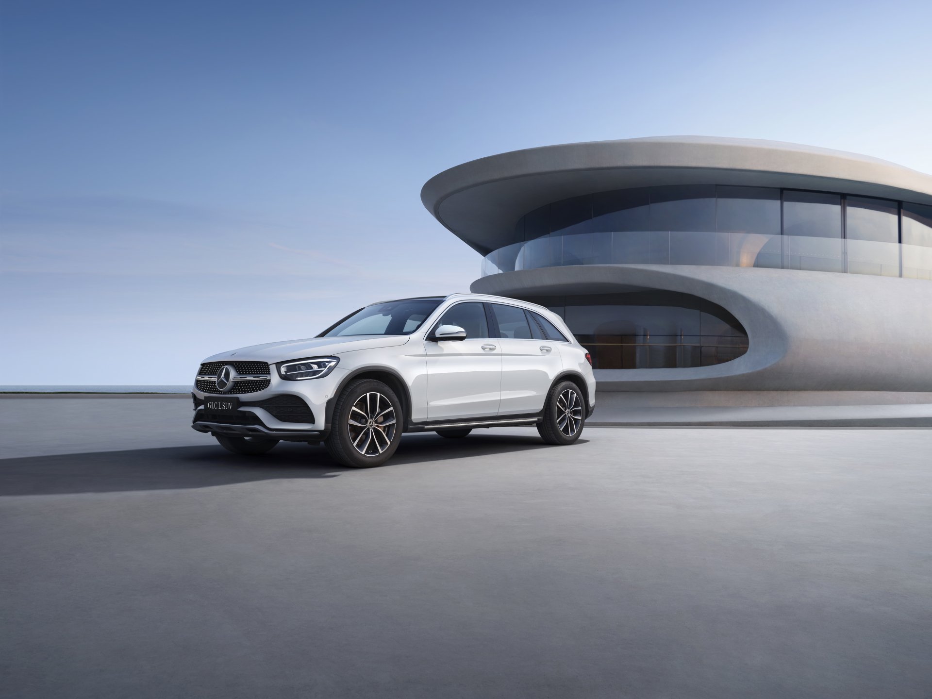 Download Vehicle Mercedes-Benz GLC-Class 4k Ultra HD Wallpaper