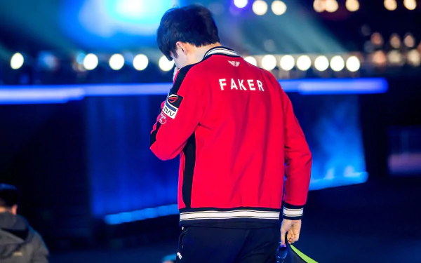 T1 Esports Pro Gamer with Trophy - HD Faker Wallpaper