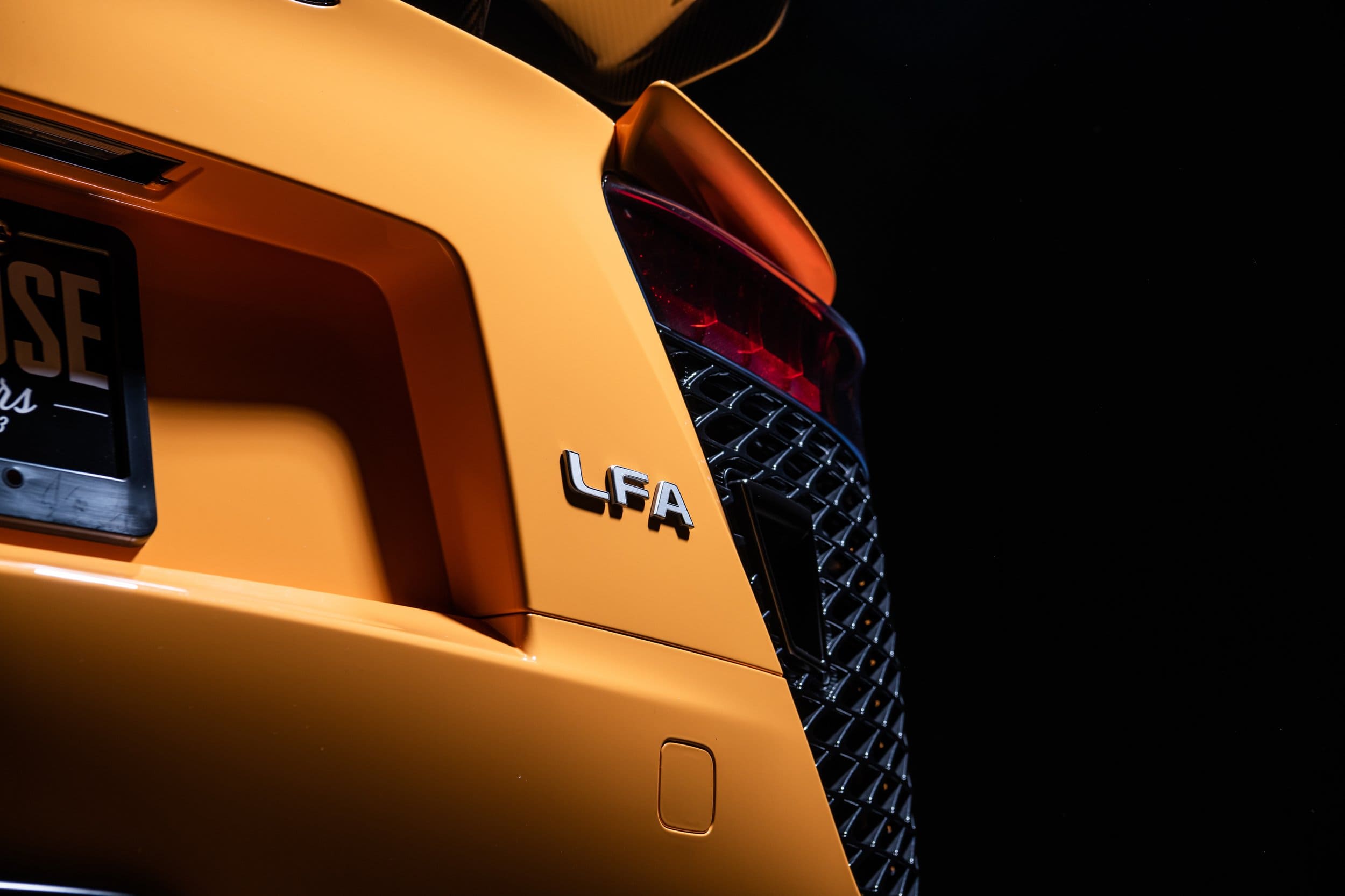 Download Lexus LFA Car HD Wallpaper