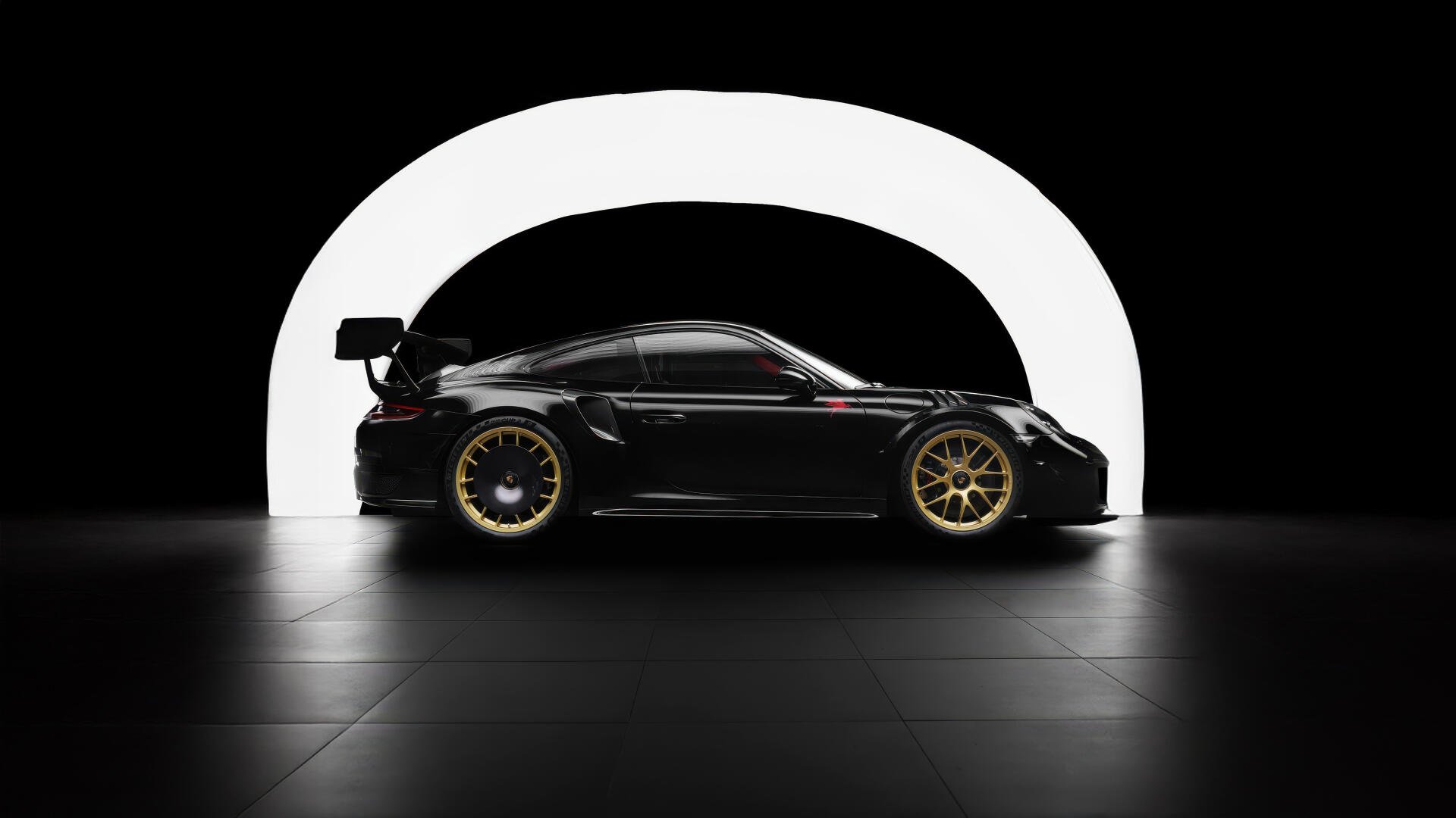 Porsche 911 Black Beauty - 4K Ultra HD Wallpaper