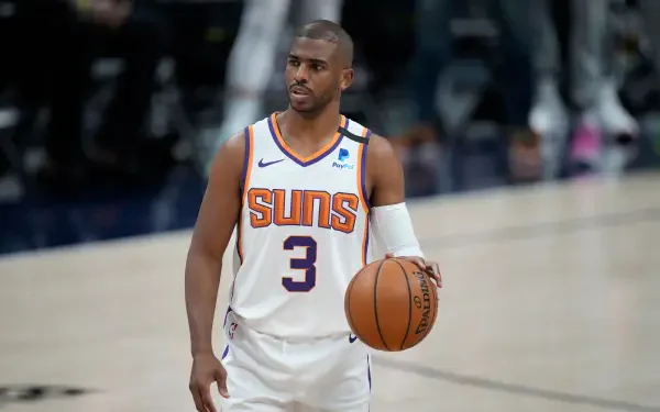 Phoenix Suns HD Wallpaper Featuring Elite Basketball Player