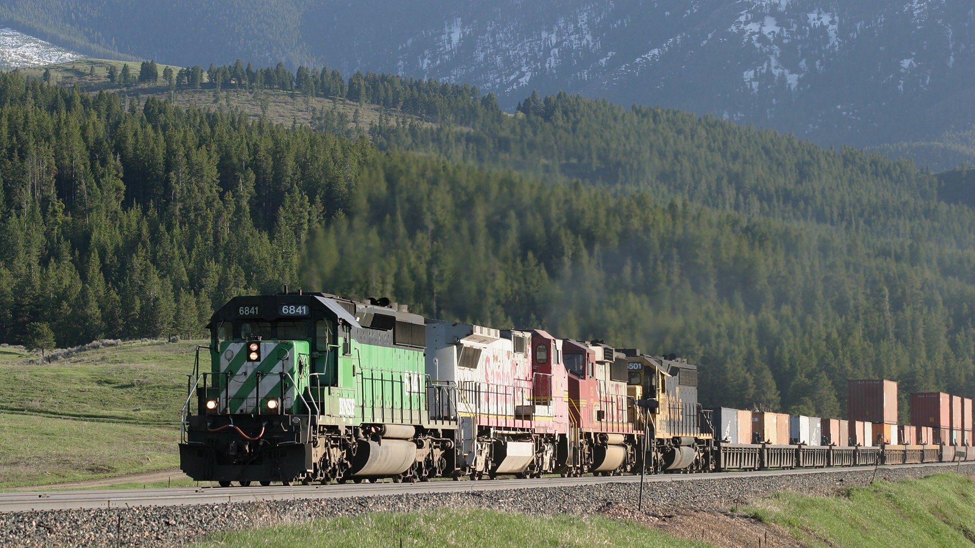 Download Vehicle Train HD Wallpaper