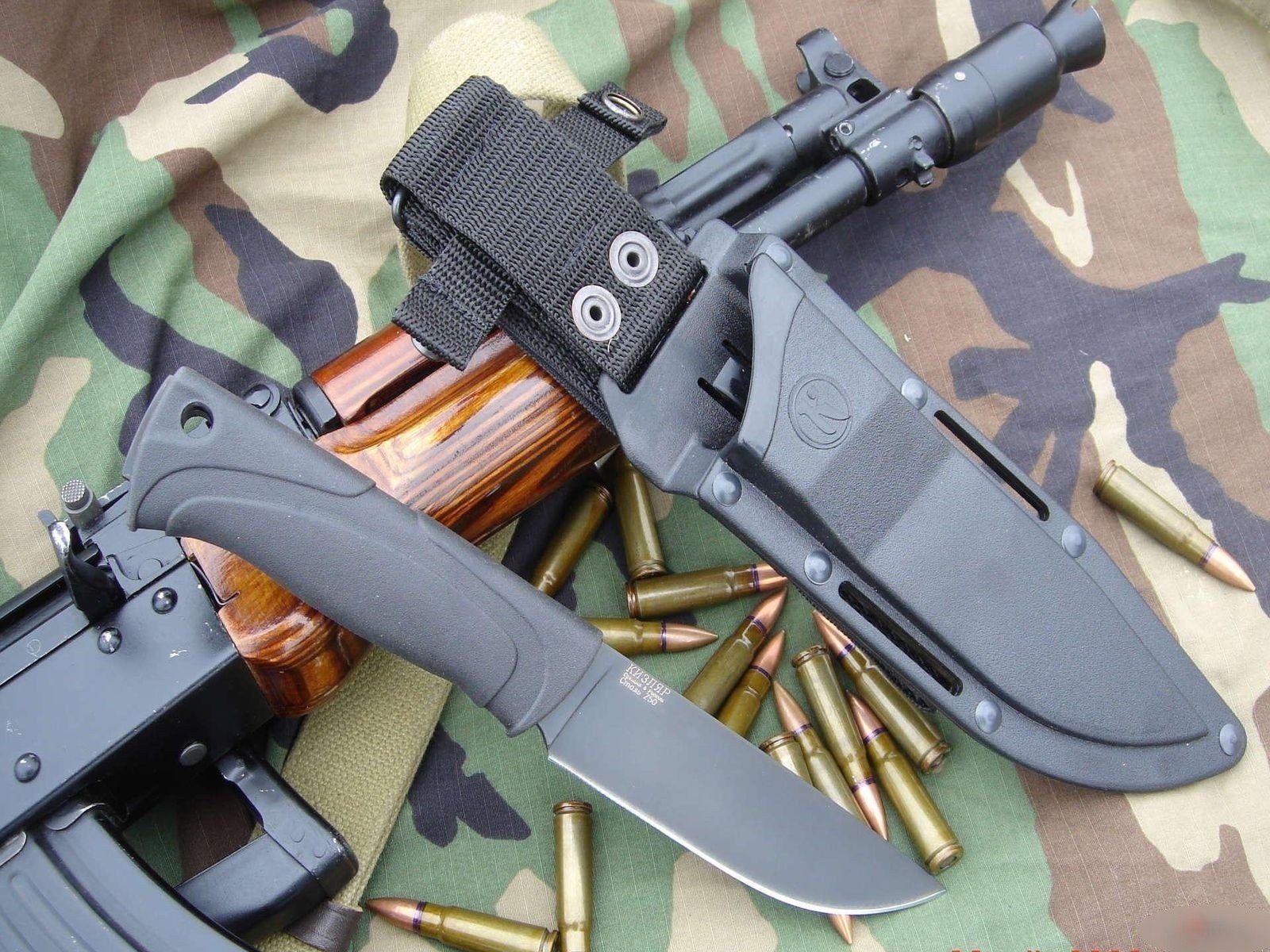 HD Wallpaper: Tactical Assault Rifle and Combat Gear