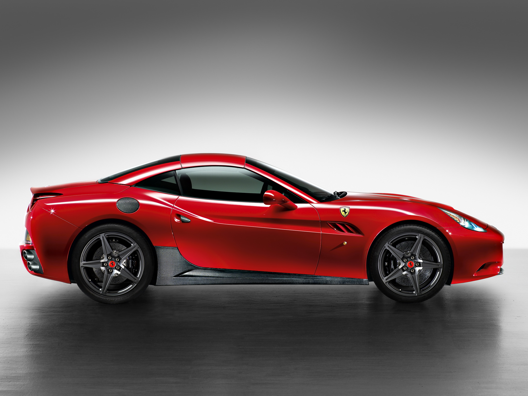 Download Vehicle Ferrari HD Wallpaper