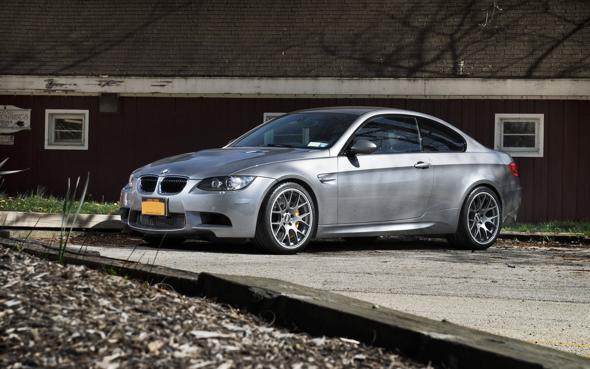 Sleek Silver BMW Coupe — HD Wallpaper | 1920x1200 | Wallpaper Abyss