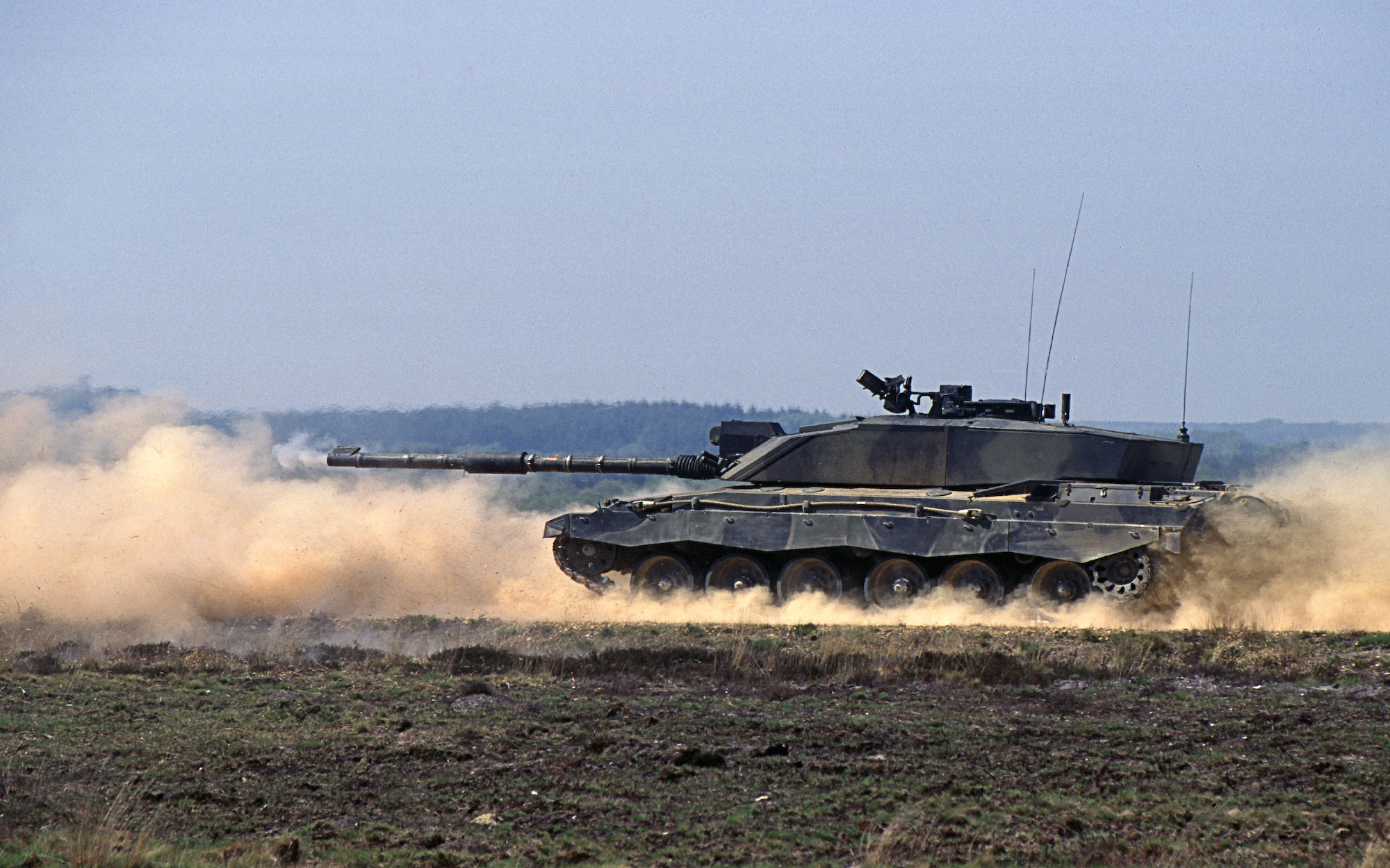 Tankograd Tank Creative Wallpaper