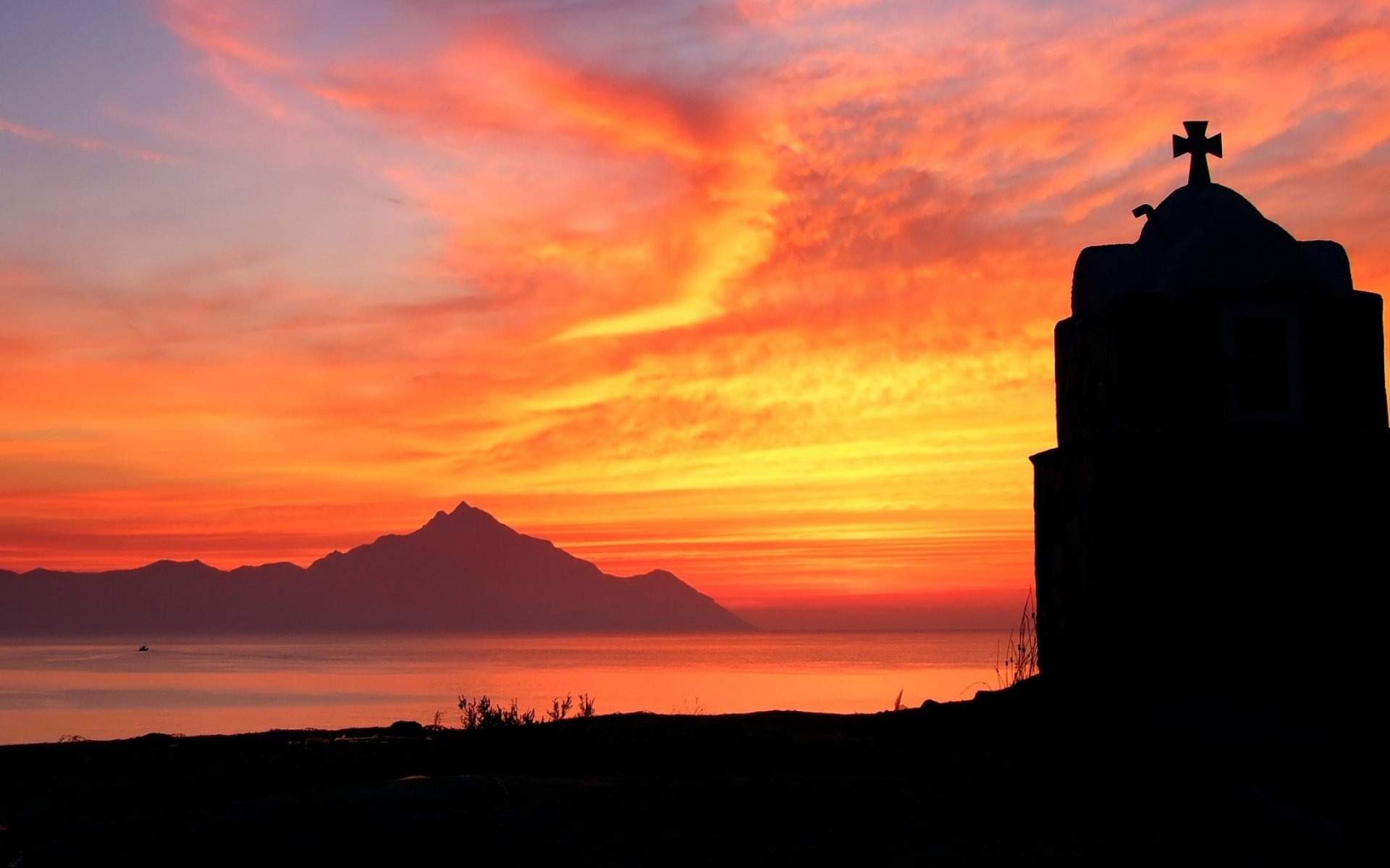 Fiery Island Sunset — HD Photography Wallpaper