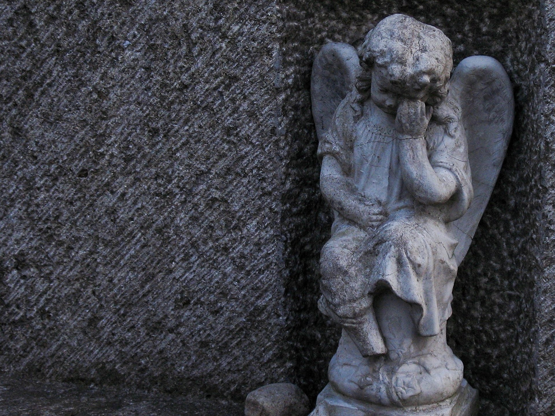 Download Man Made Angel Statue HD Wallpaper | 1920x1440 | Wallpaper Abyss