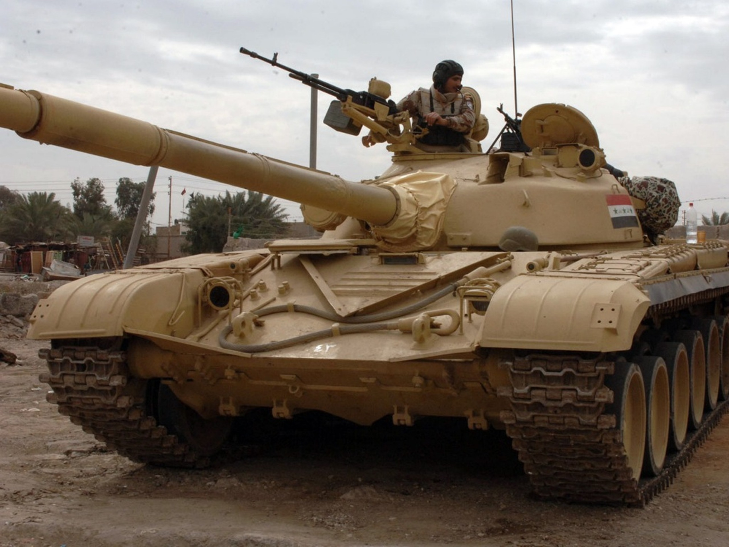 Download Military Tank HD Wallpaper