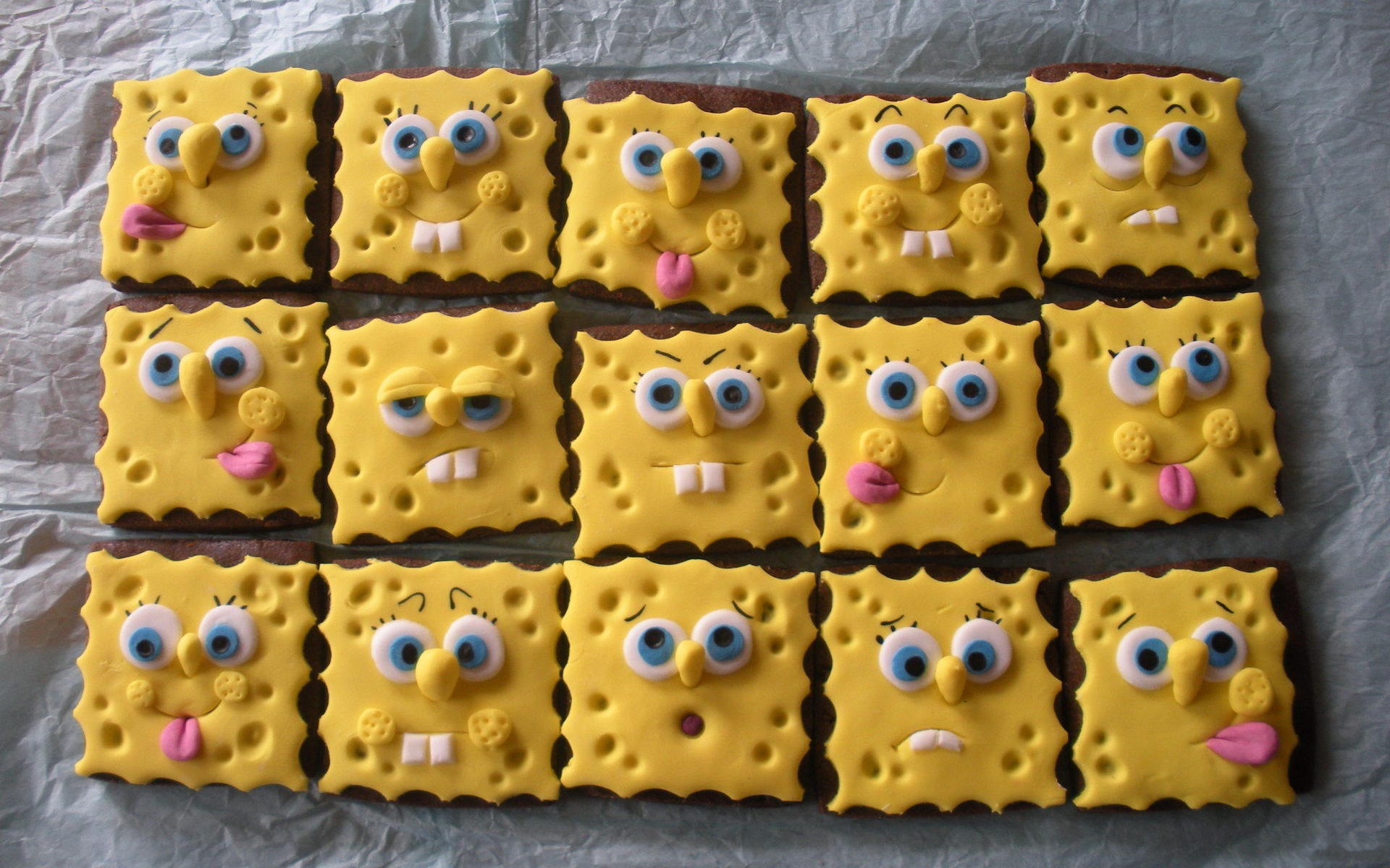 Delightful Sponge Cake Faces HD Wallpaper