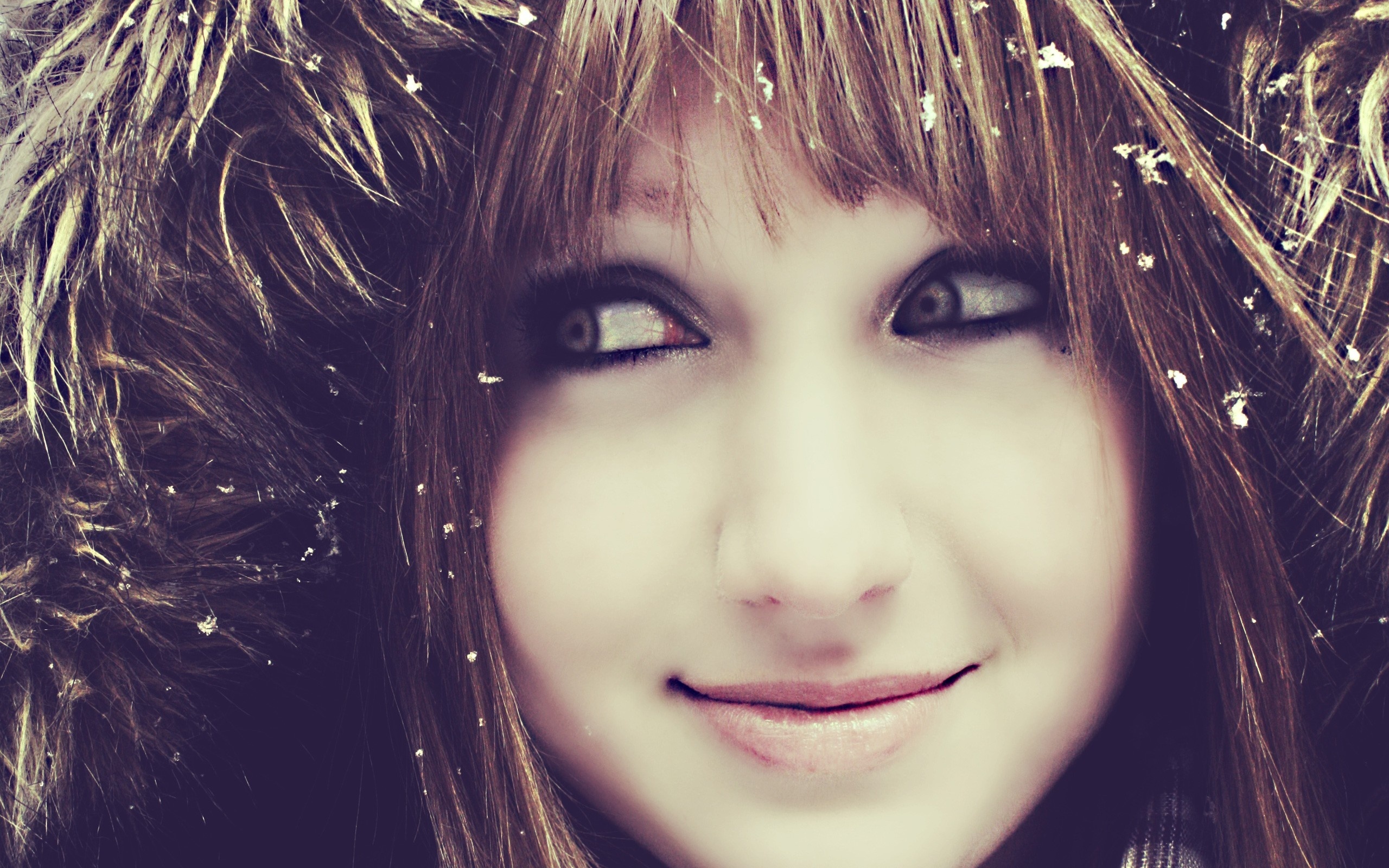 Download Woman Face HD Wallpaper