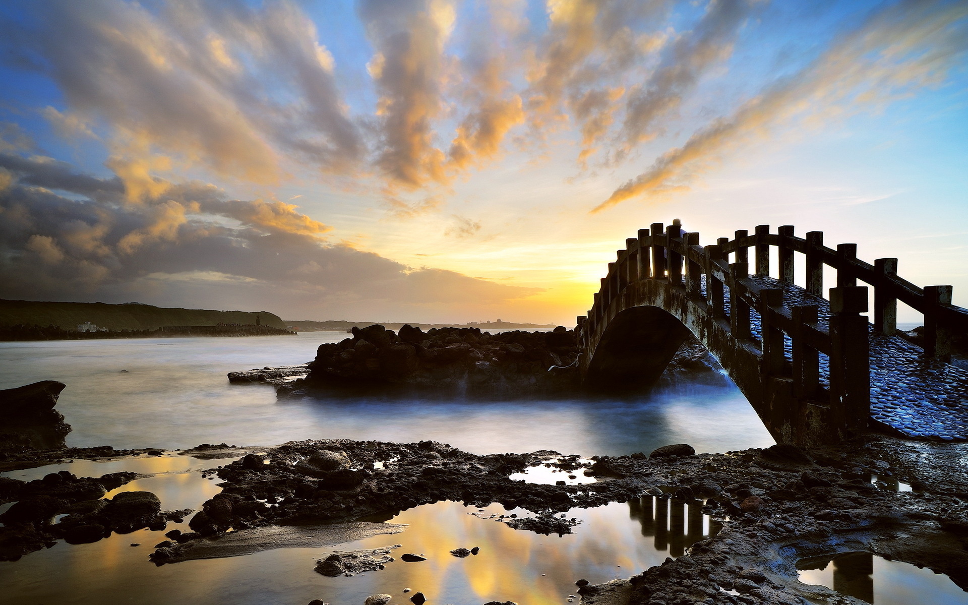 Stone Bridge 1920x1200 Wallpapers Stone Bridge Over Forest Lake, HD