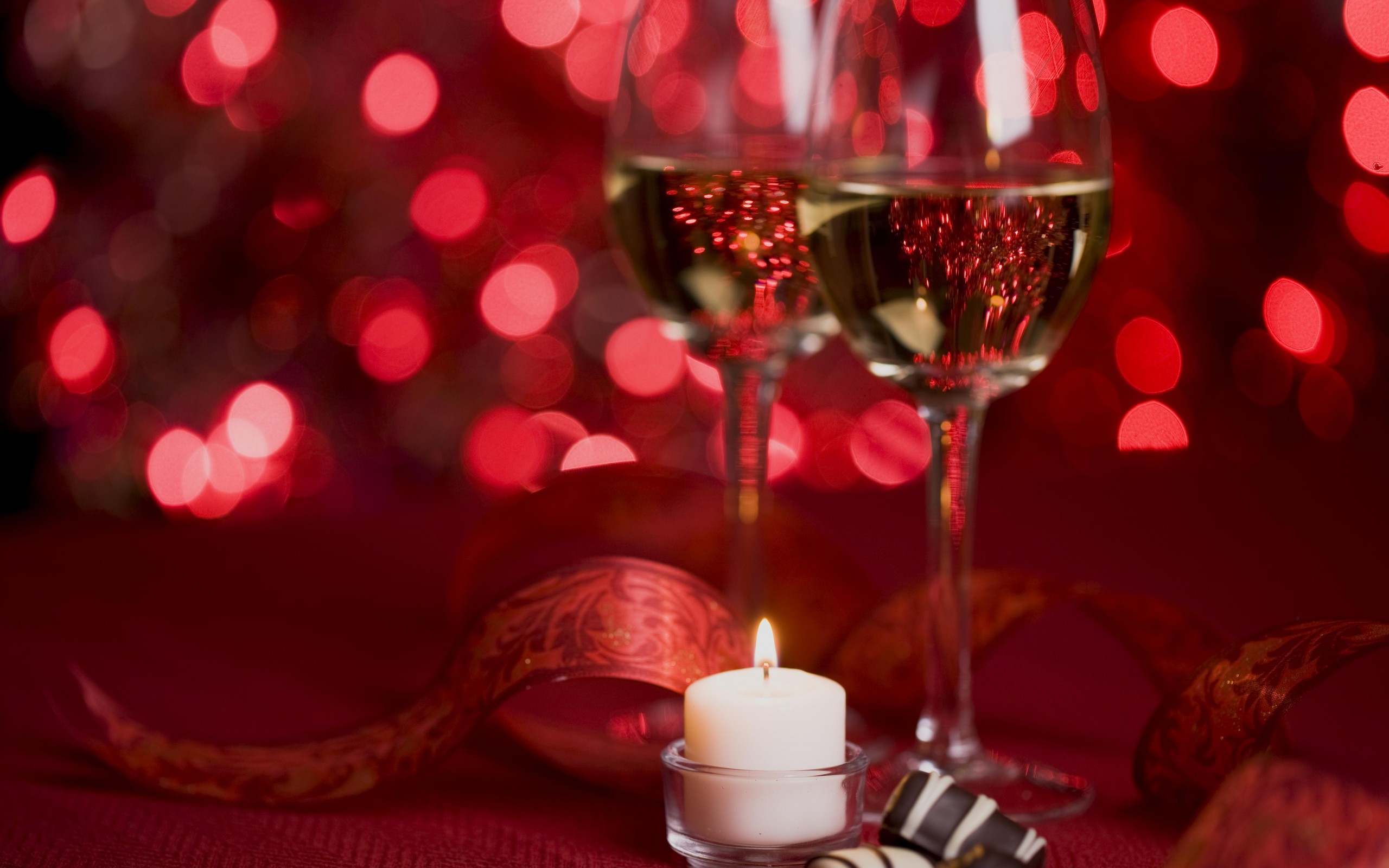 Valentine's Day Romance: Holiday Glow HD Wallpaper