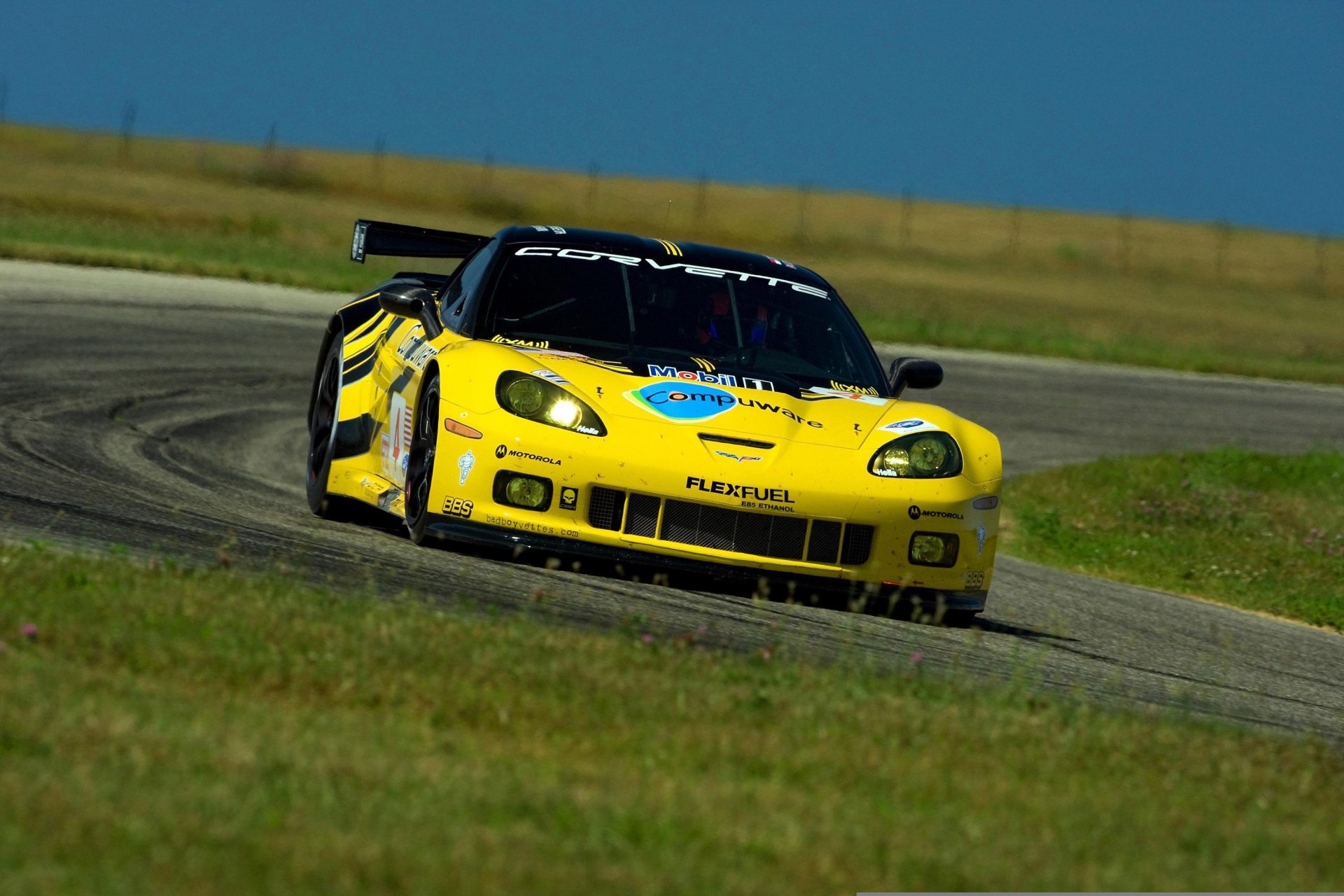 Download Vehicle Chevrolet Corvette C6.R HD Wallpaper
