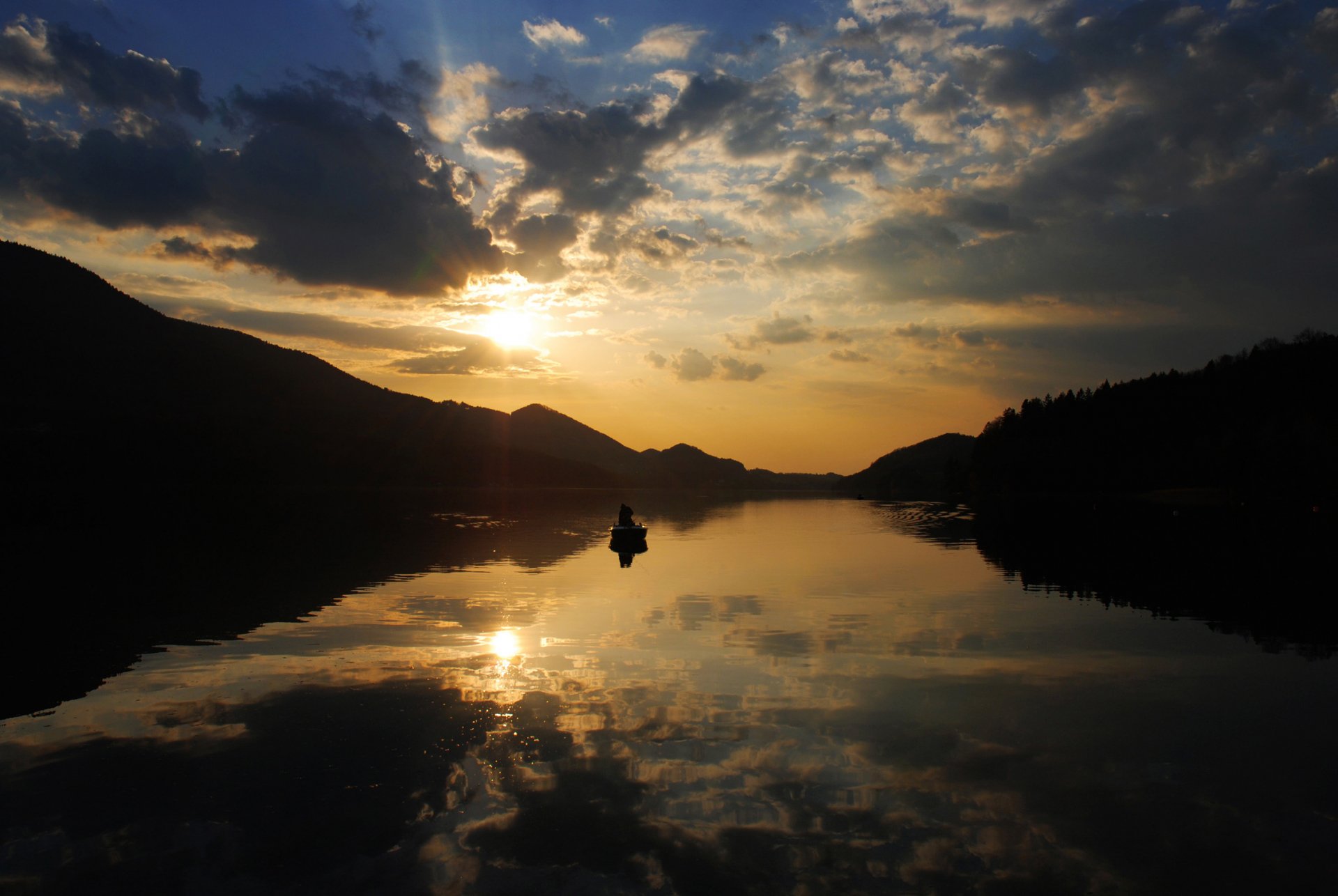Download Photography Reflection HD Wallpaper