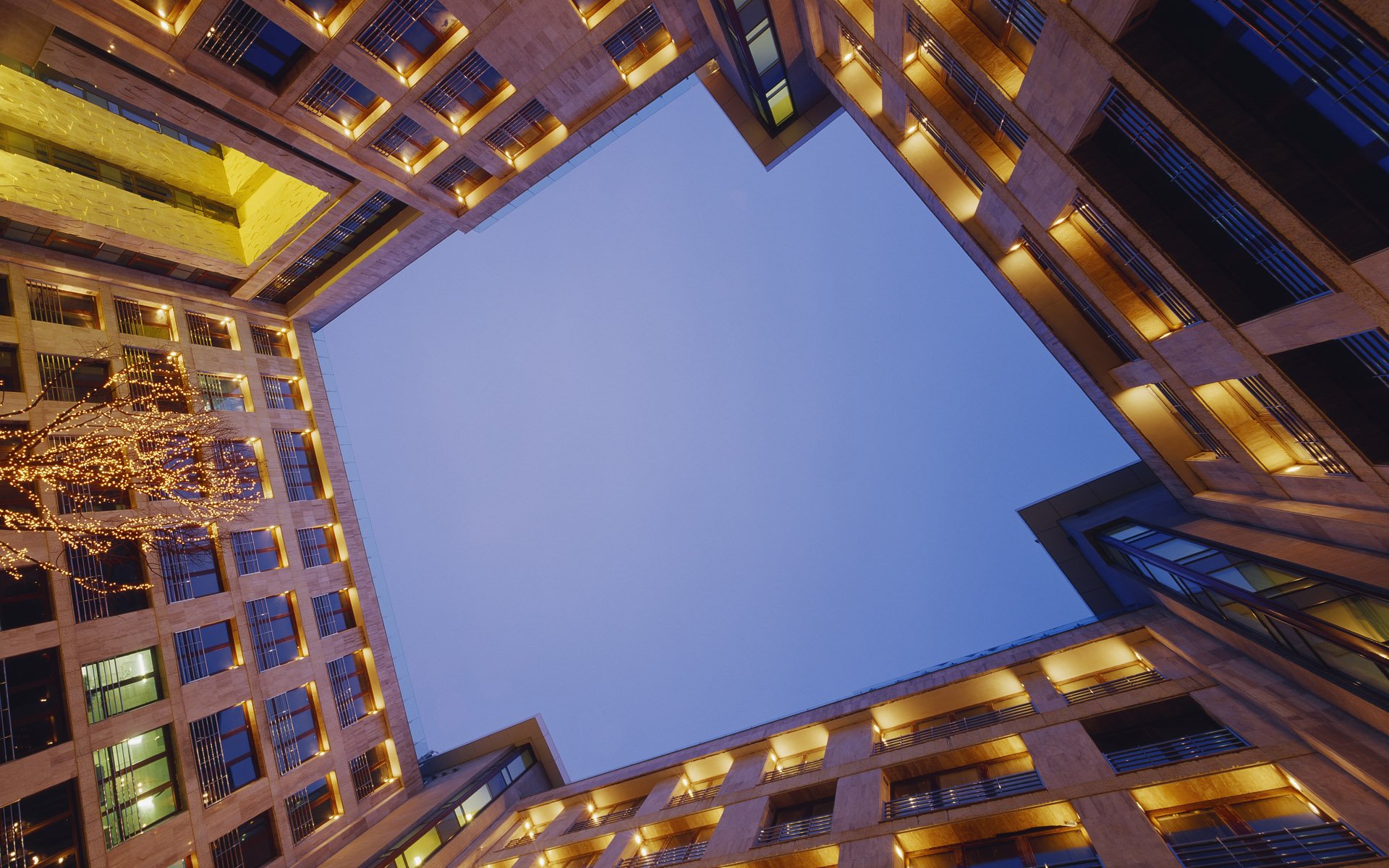 Download Man Made Building HD Wallpaper