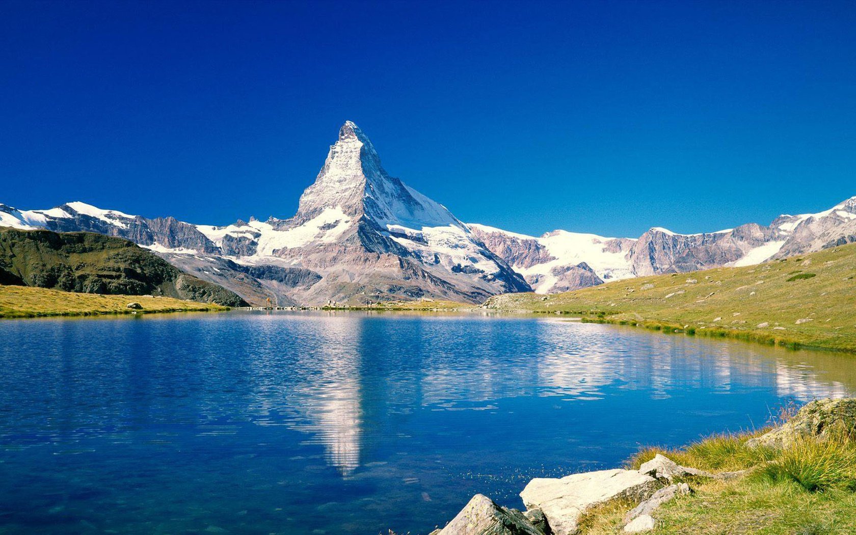 Download Nature Mountain Wallpaper