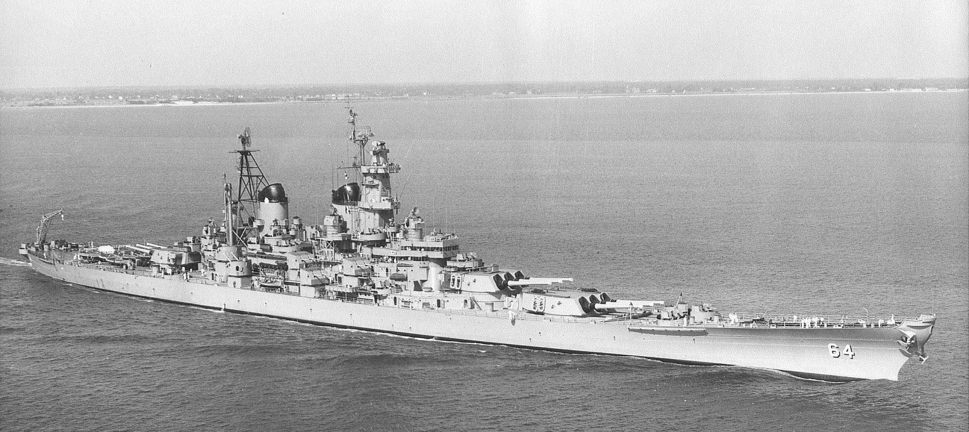 USS Wisconsin BB-64 Battleship: Majestic Military Warship HD Wallpaper