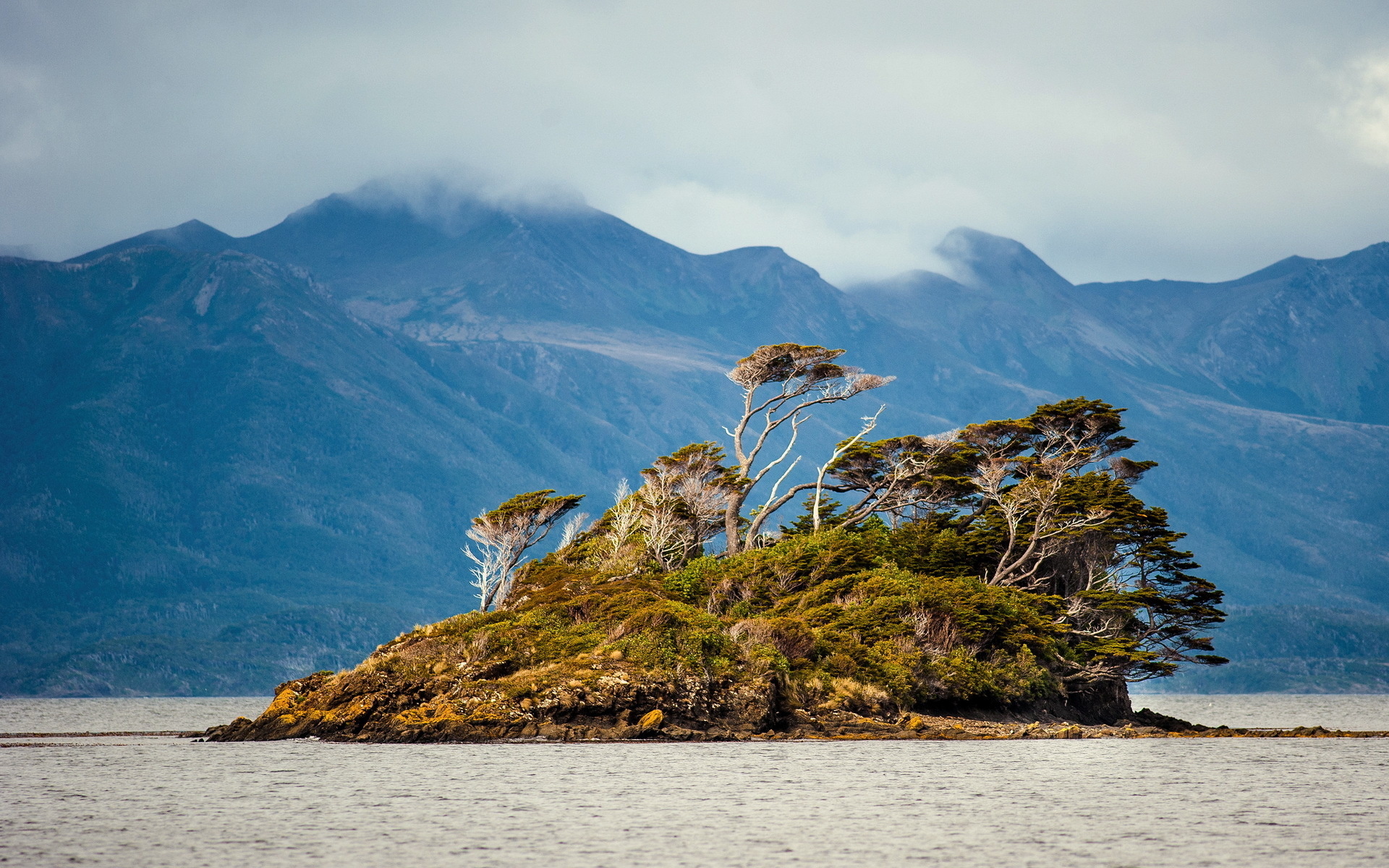 Download Nature Island HD Wallpaper